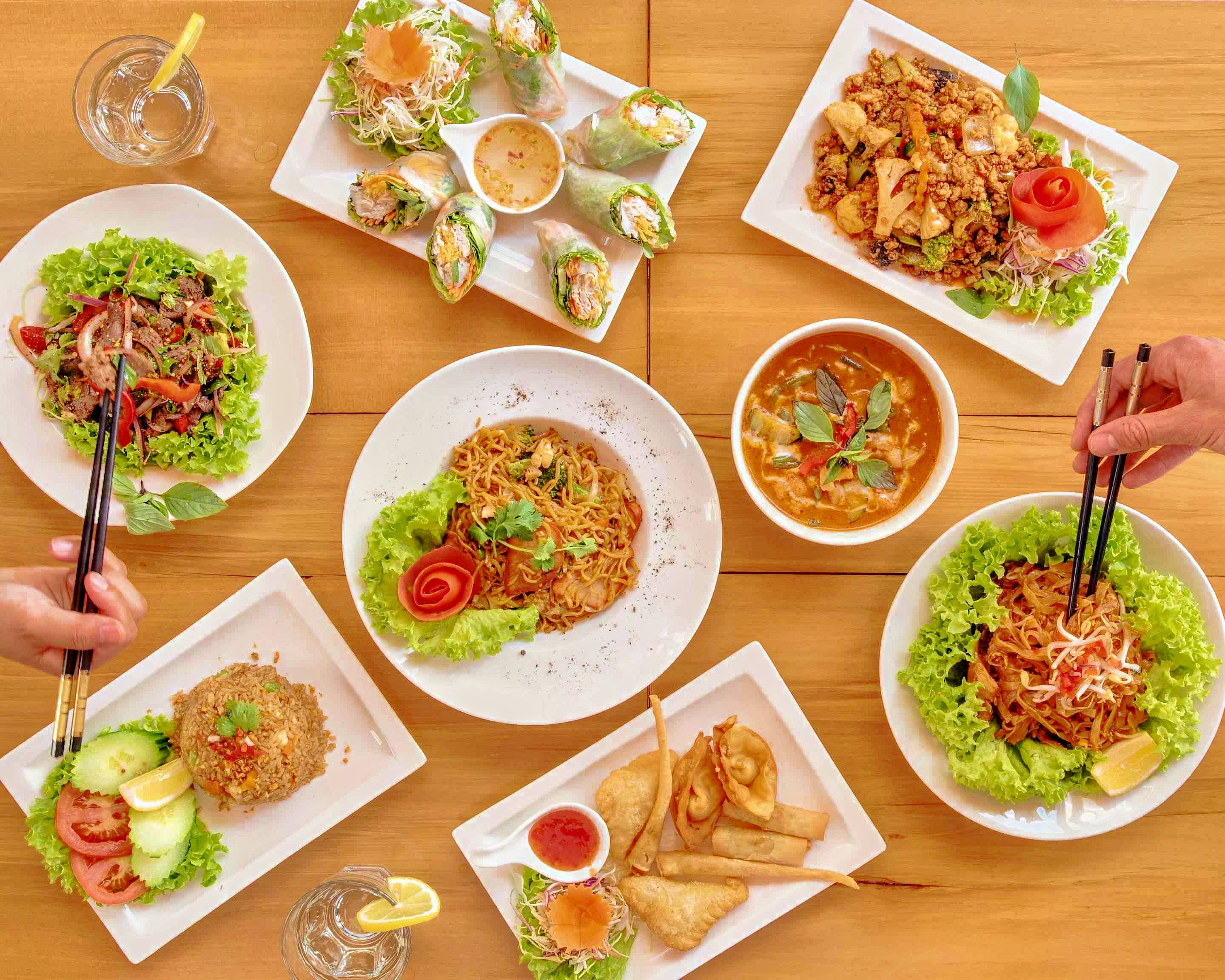 Roobinzz Cafe and Restaurant - Kandy Delivery | Kandy Four Gravets & Gangawata Korale | Uber Eats