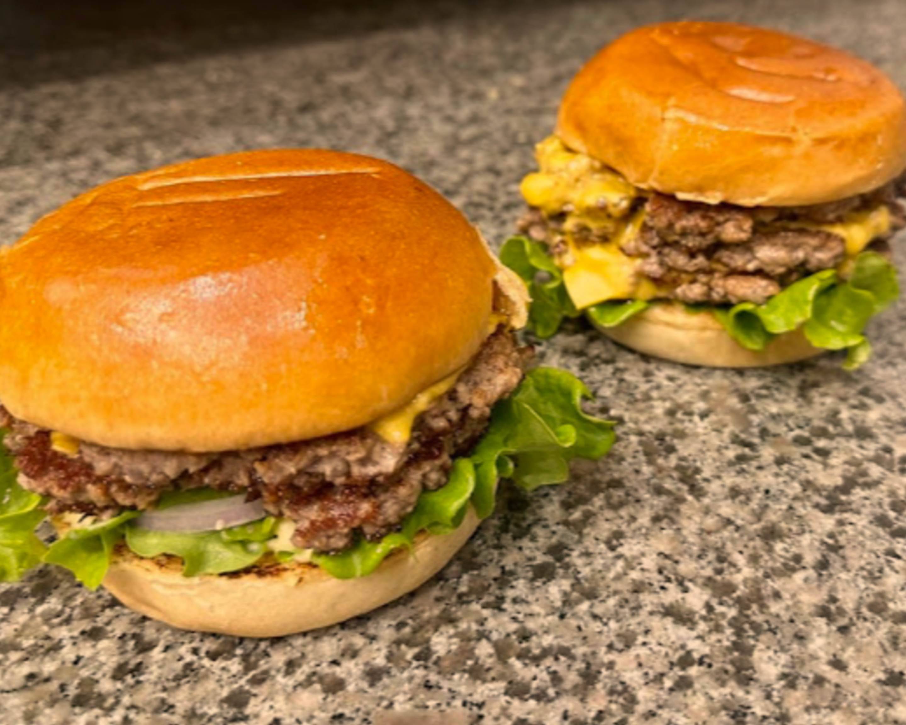 Livraison du menu KONG BURGER 🍔 à Toulouse - 【Menu et prix】 | Uber Eats