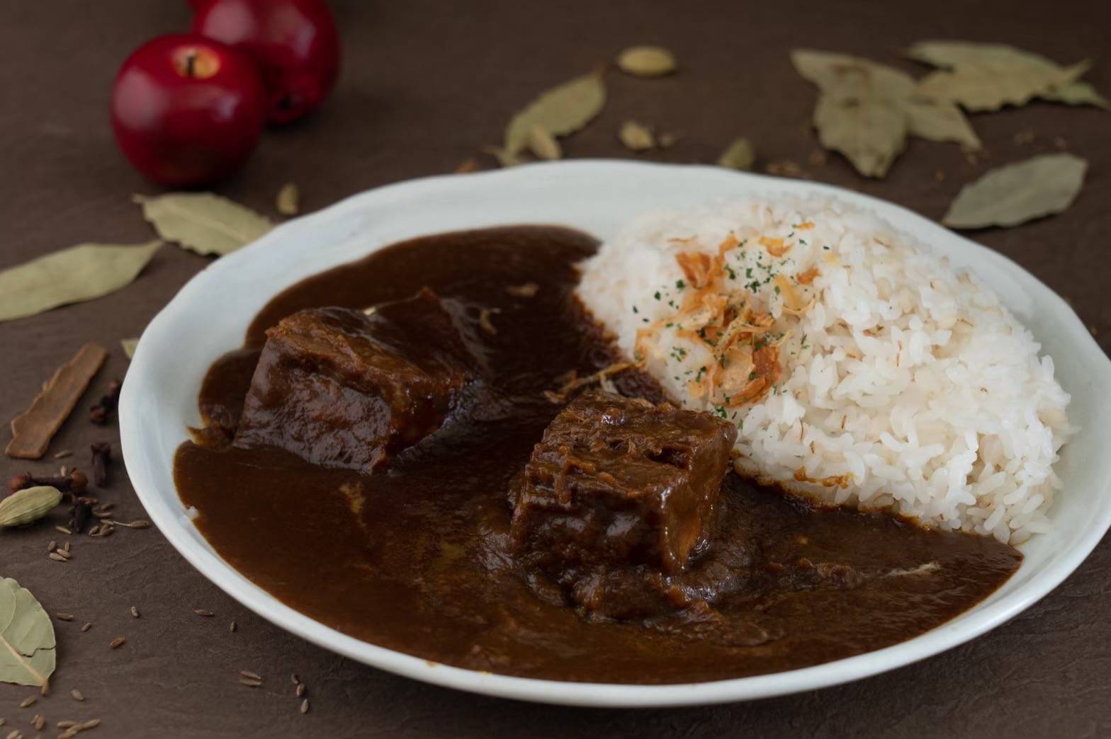 欧風カリー ドモン " European style curry Domon"の出前・宅配・テイクアウトメニュー | ウーバーイーツ
