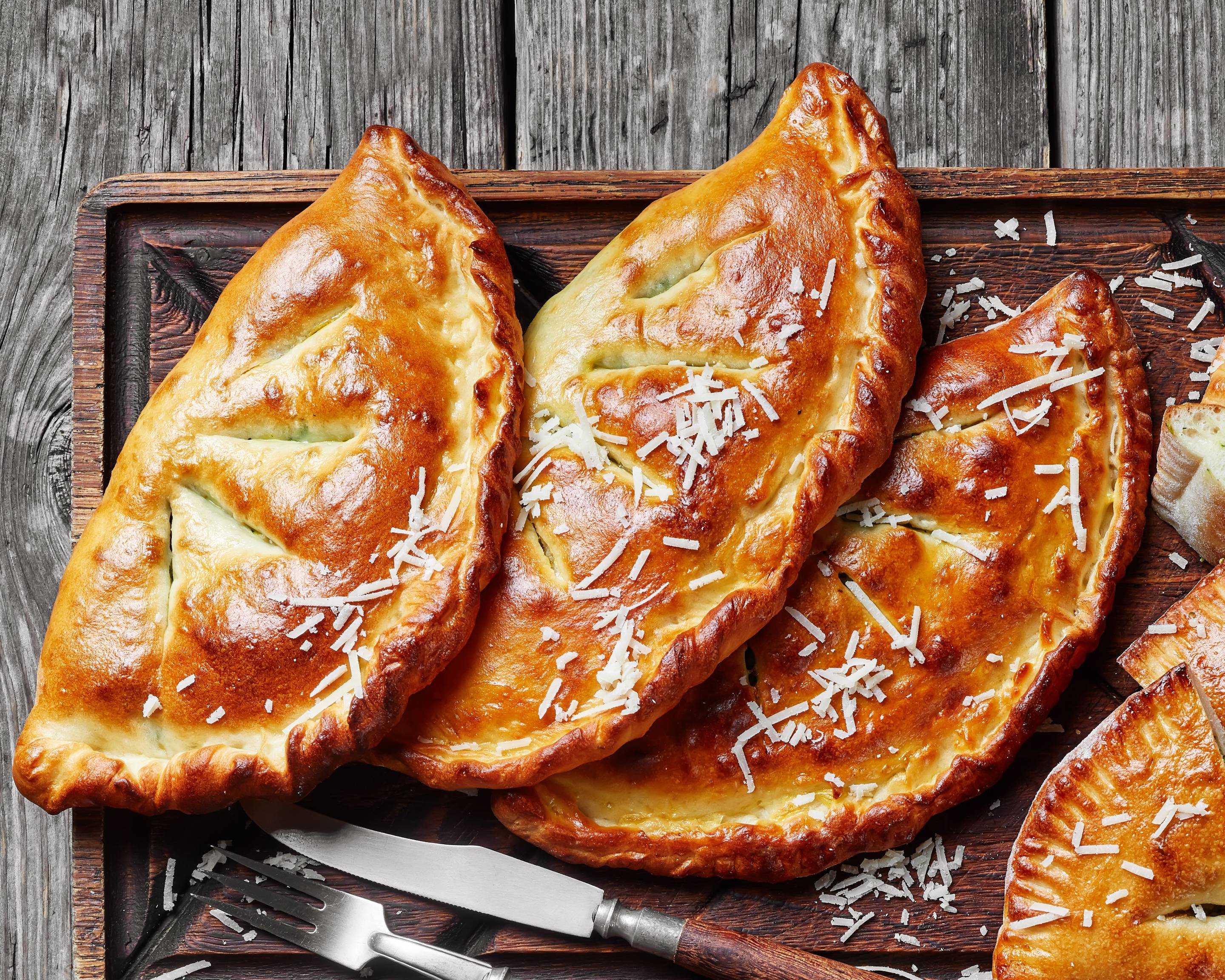 Order Charlie's Calzone Co (921 W Commerce St Ste 13) Menu Delivery ...