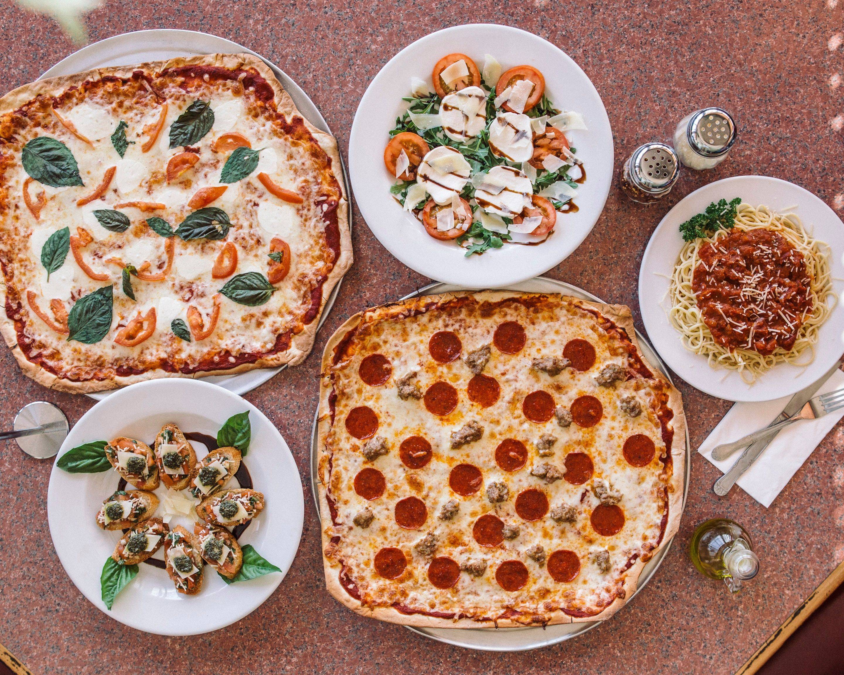 Borrelli's pizza store