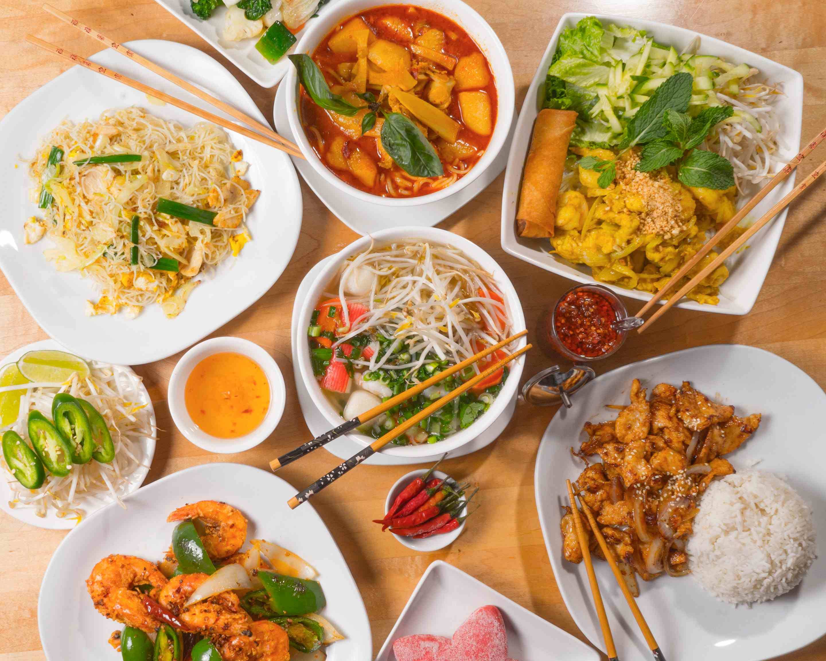 Order Googoo's Table Delivery in Chicago | Menu & Prices | Uber Eats