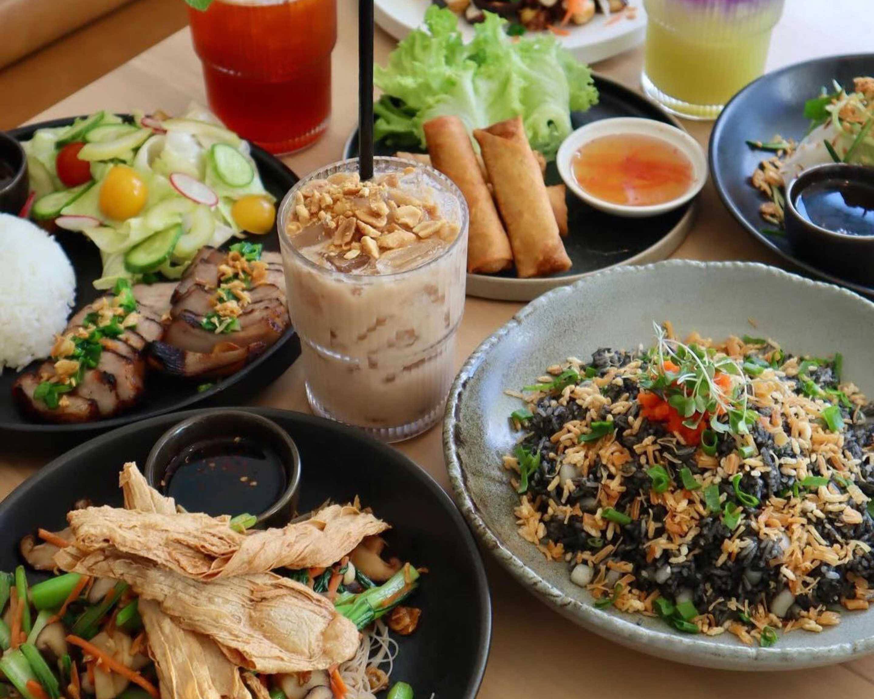 Order Madame Danh - Menu & Prices - 菜单优惠和价目表 - Vancouver Delivery ...