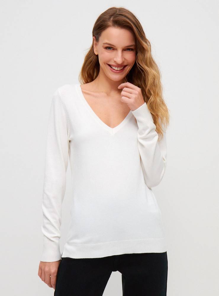 Alaniz Sweater tejido cuello v Delivery Near Me | Order Online | Uber Eats