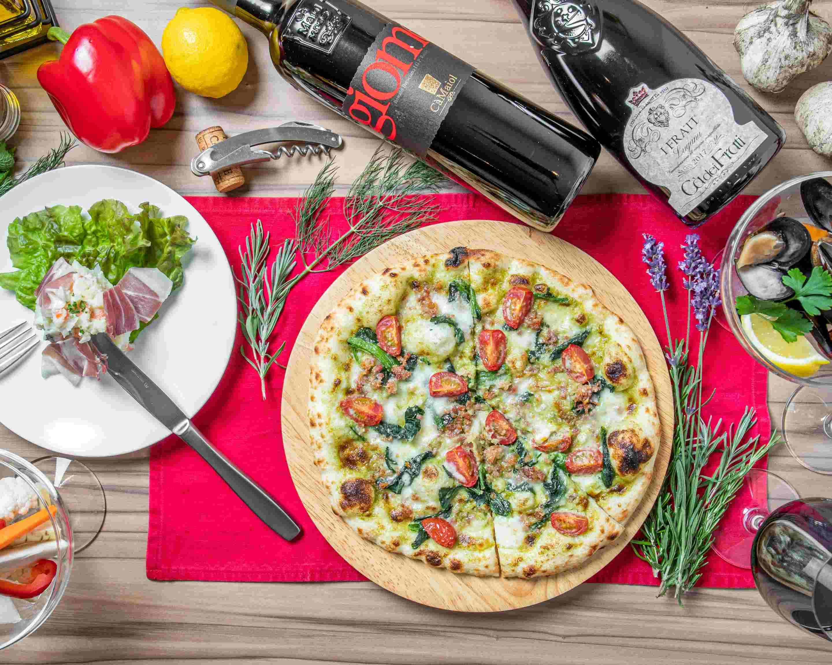 窯焼きイタリアンバル piacere 〜ピアチェーレ〜 Italian bar piacereの出前・宅配・テイクアウトメニュー | ウーバーイーツ