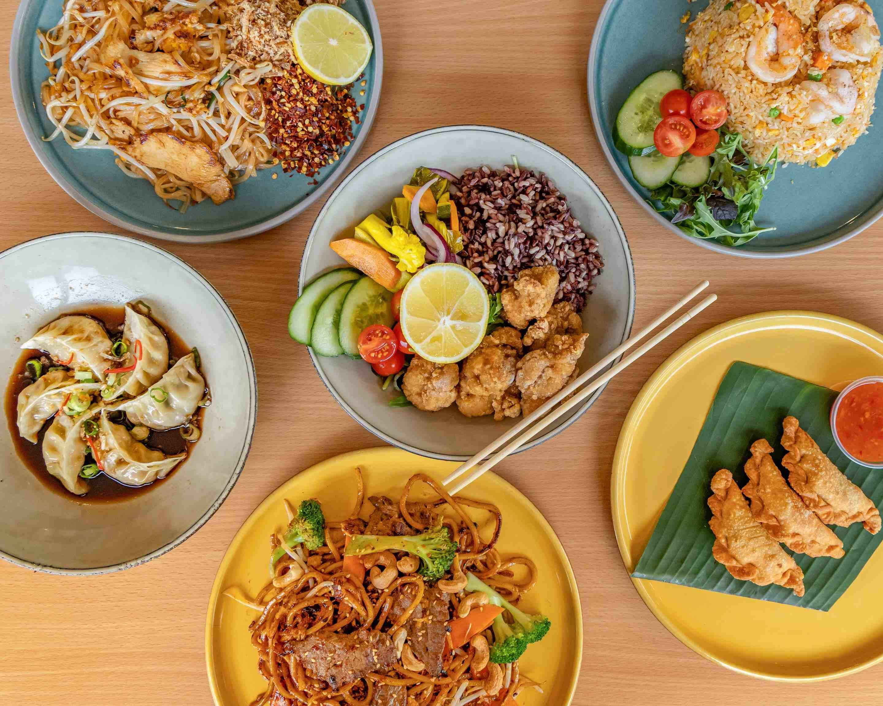 Green chopsticks Menu Takeout in Brisbane | Delivery Menu & Prices ...