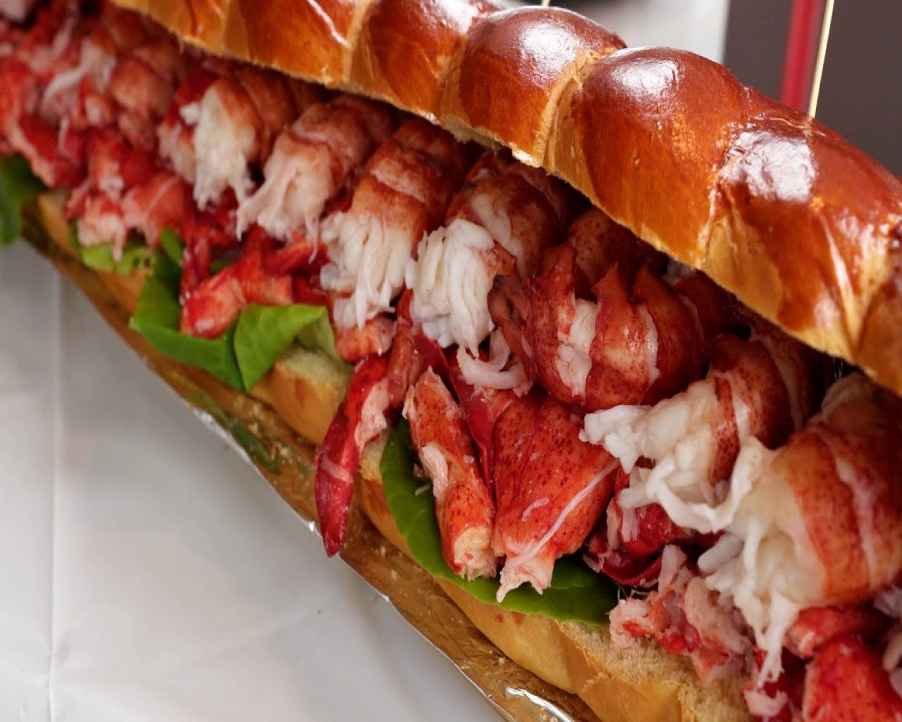 Order Lobstah on a Roll (Newbury) Menu Delivery【Menu & Prices】| Boston ...