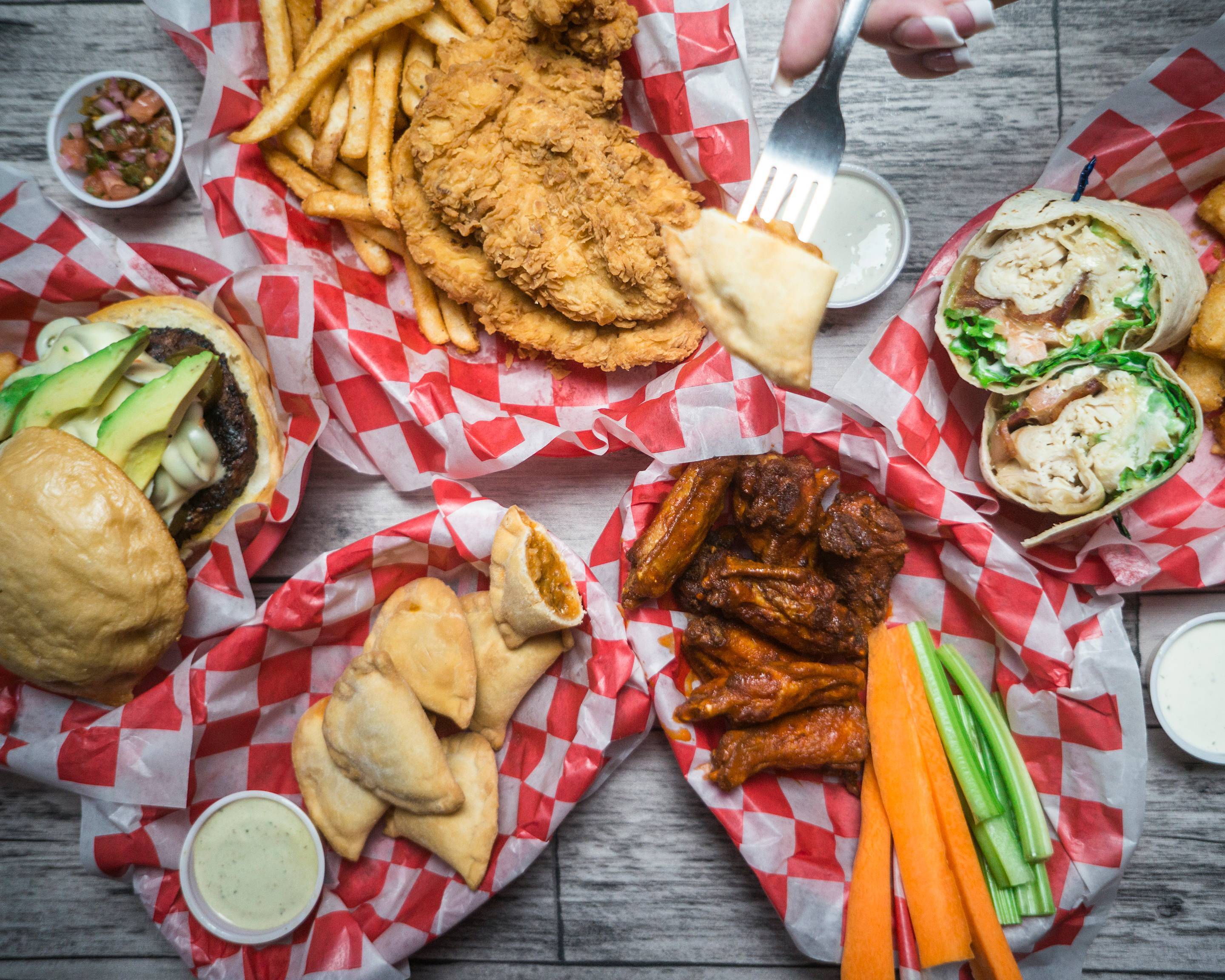 Order Stars Sports Bar & Grill - Menu & Prices - Houston Delivery ...