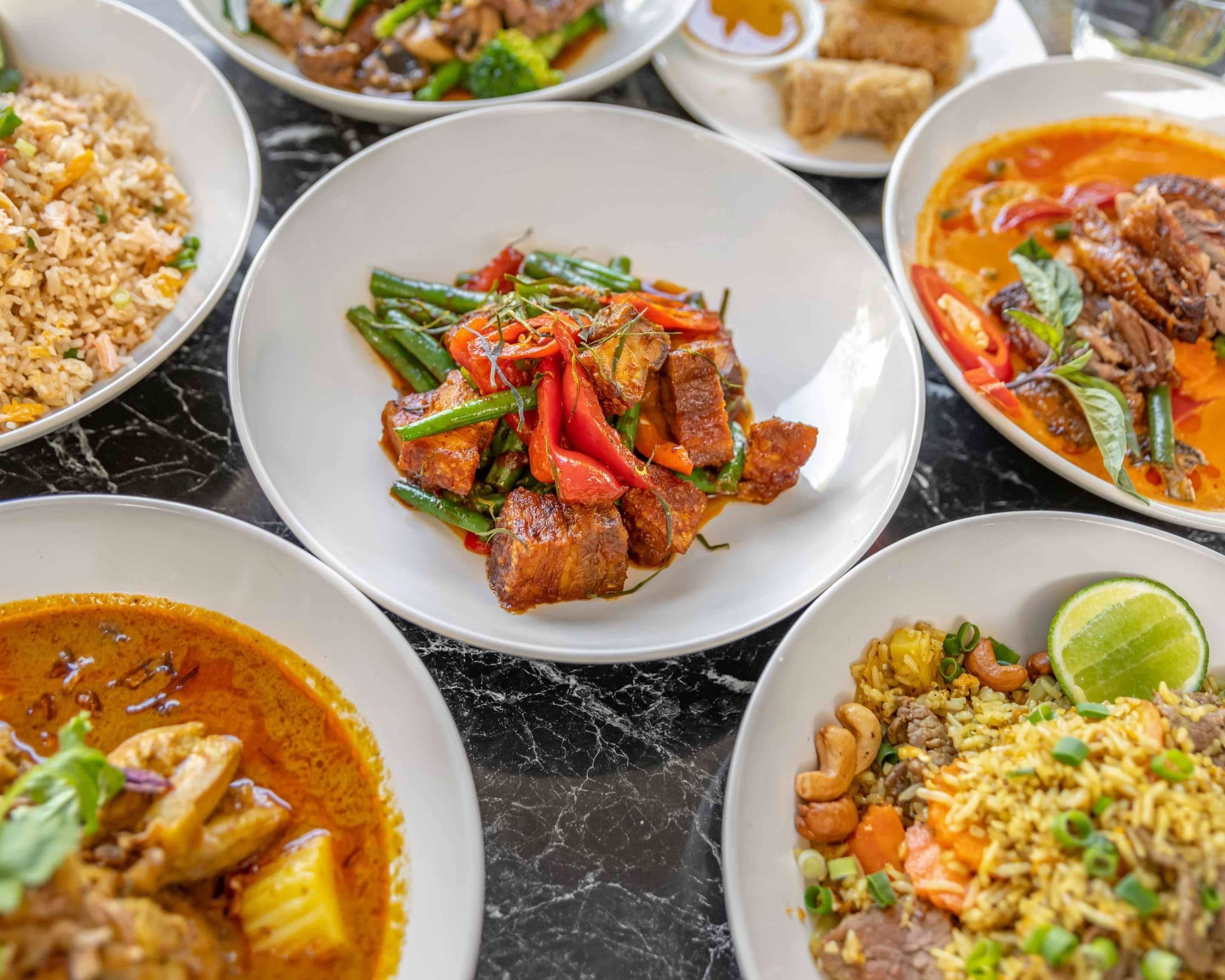 Finn Thai Golden Beach Menu Takeout in Sunshine Coast | Delivery Menu ...