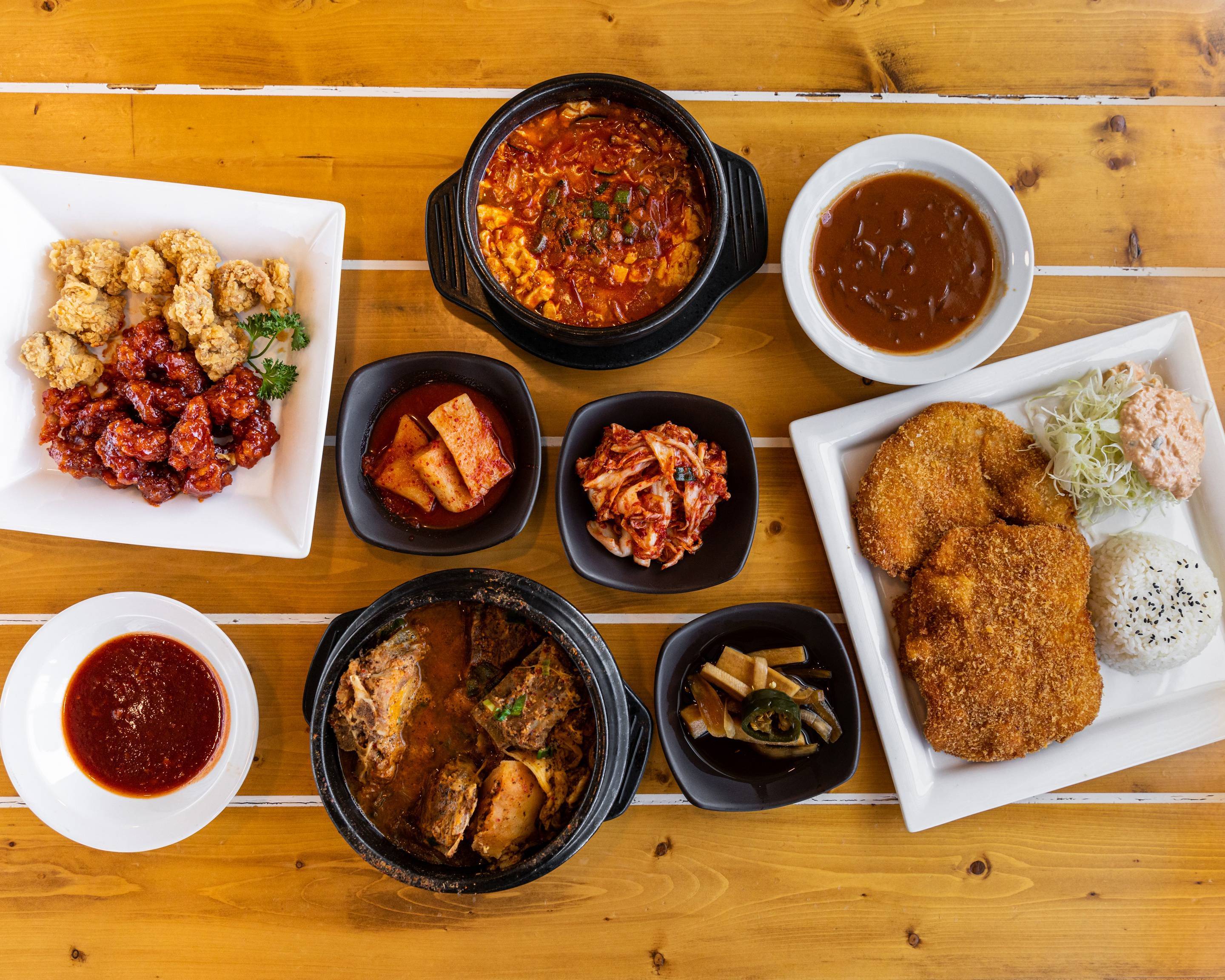 Commander d'un Dookbaeki Korean Restaurant (Edmonton - Calgary Trail ...