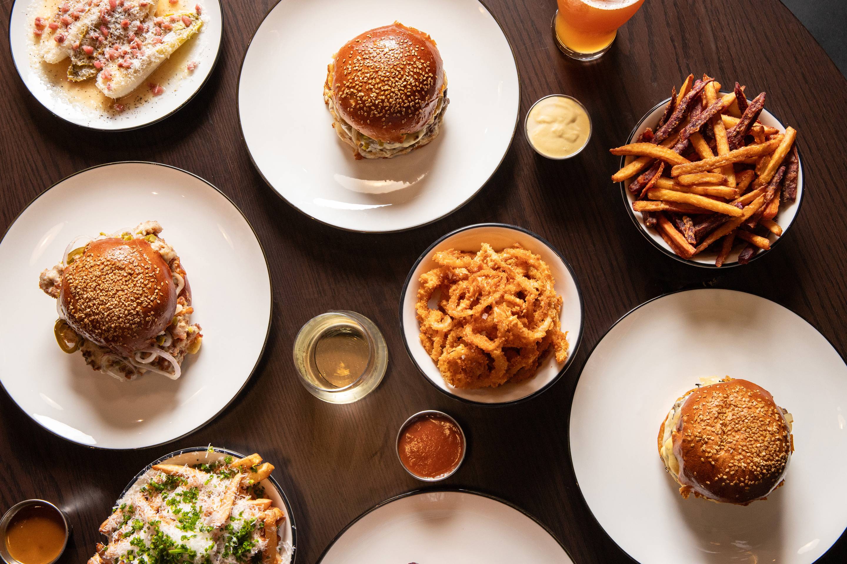 Order LE ROND BURGERS - Menu & Prices - Miami Beach Delivery | Uber Eats