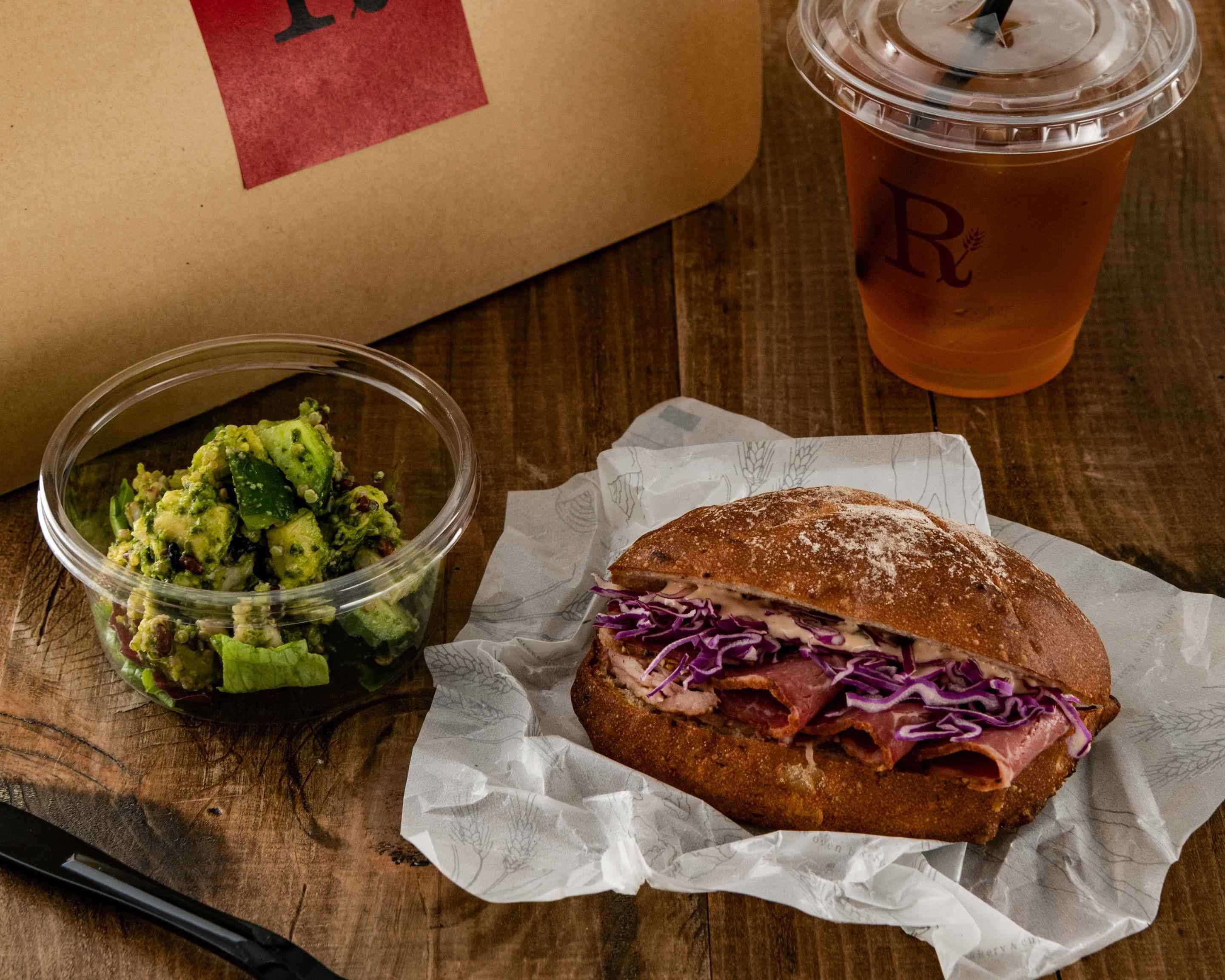 ロッド梅田エスト店 Rød Umeda ESTの出前・宅配・テイクアウトメニュー | ウーバーイーツ