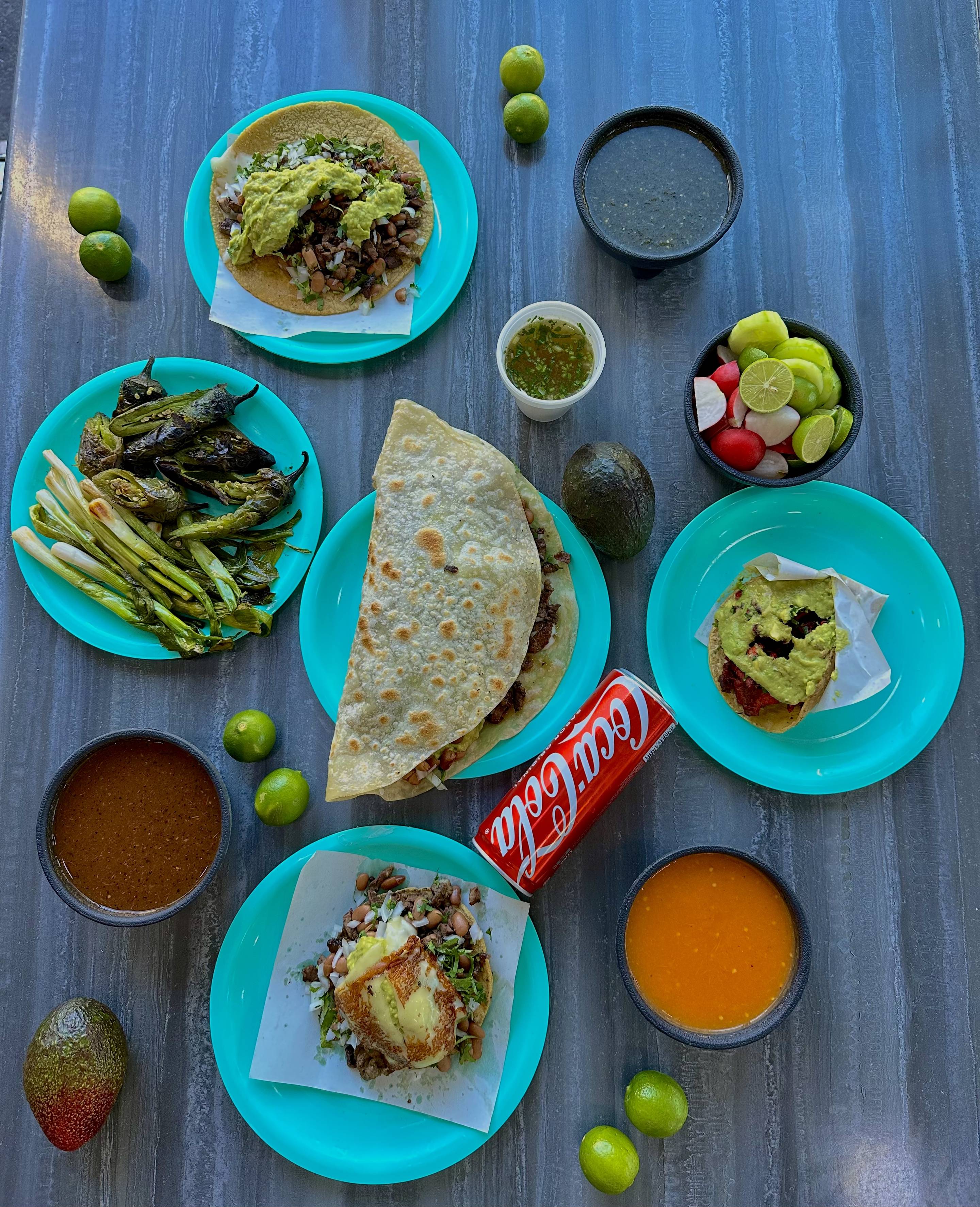 Tacos Los Perrones Menú y Precios - Pide a Domicilio en Tijuana - Uber Eats