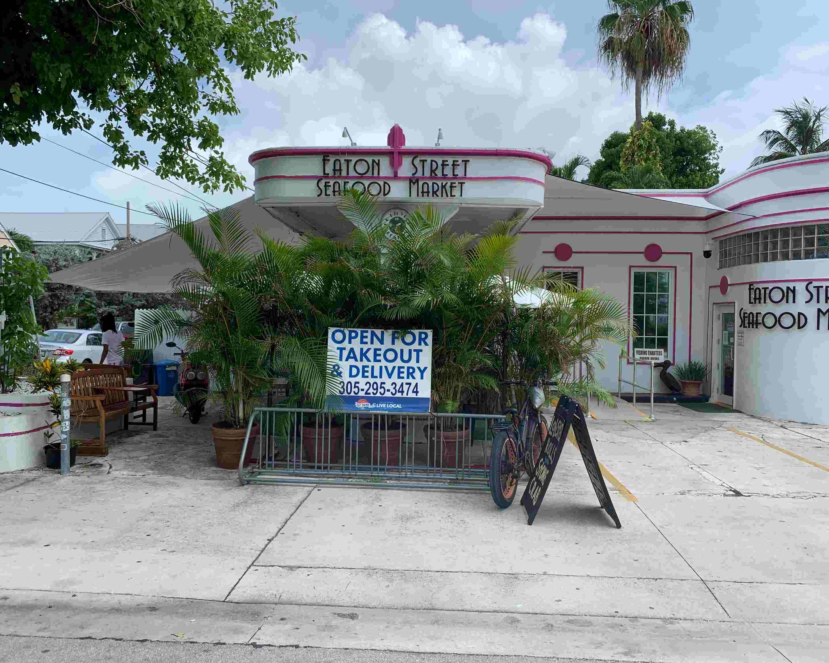 Order Eaton Street Seafood Market & Restaurant - Menu & Prices - Key ...