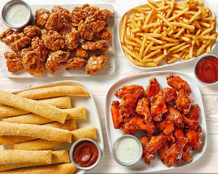 Order Wingstreet only at Pizza Hut (102-1104 Main Street SE) Delivery ...