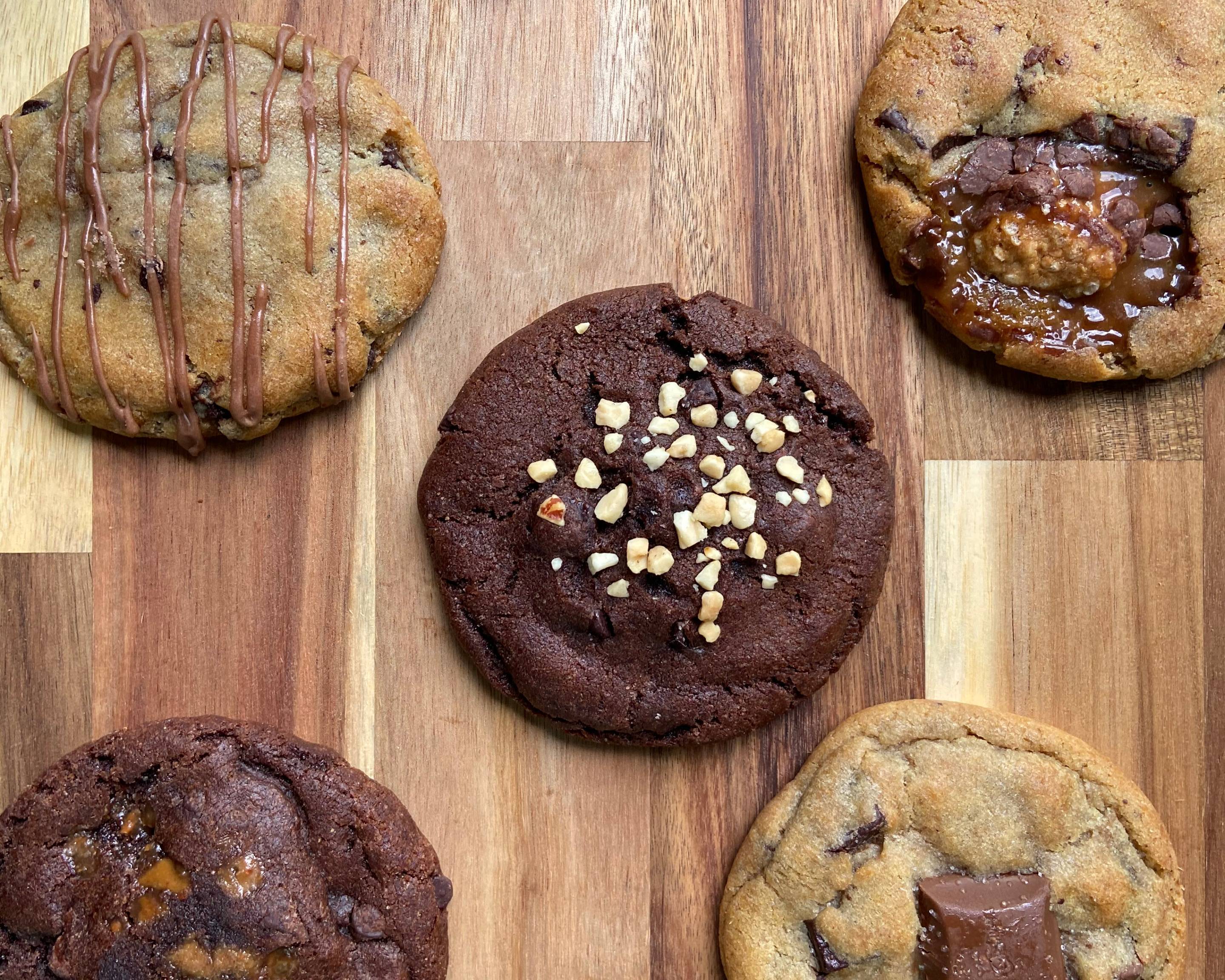 Order Mos Mos Cookie Shop (655 Bay St.) - Menu & Prices - Toronto ...