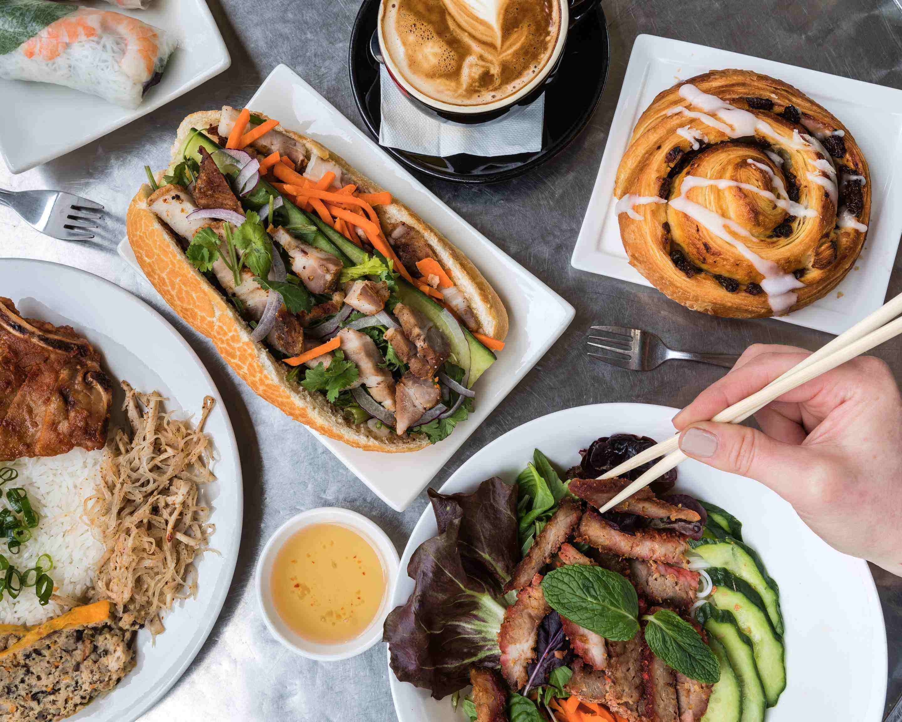 Viet Roll Bakery Cafe Restaurant Menu - Takeout in Melbourne | Delivery ...