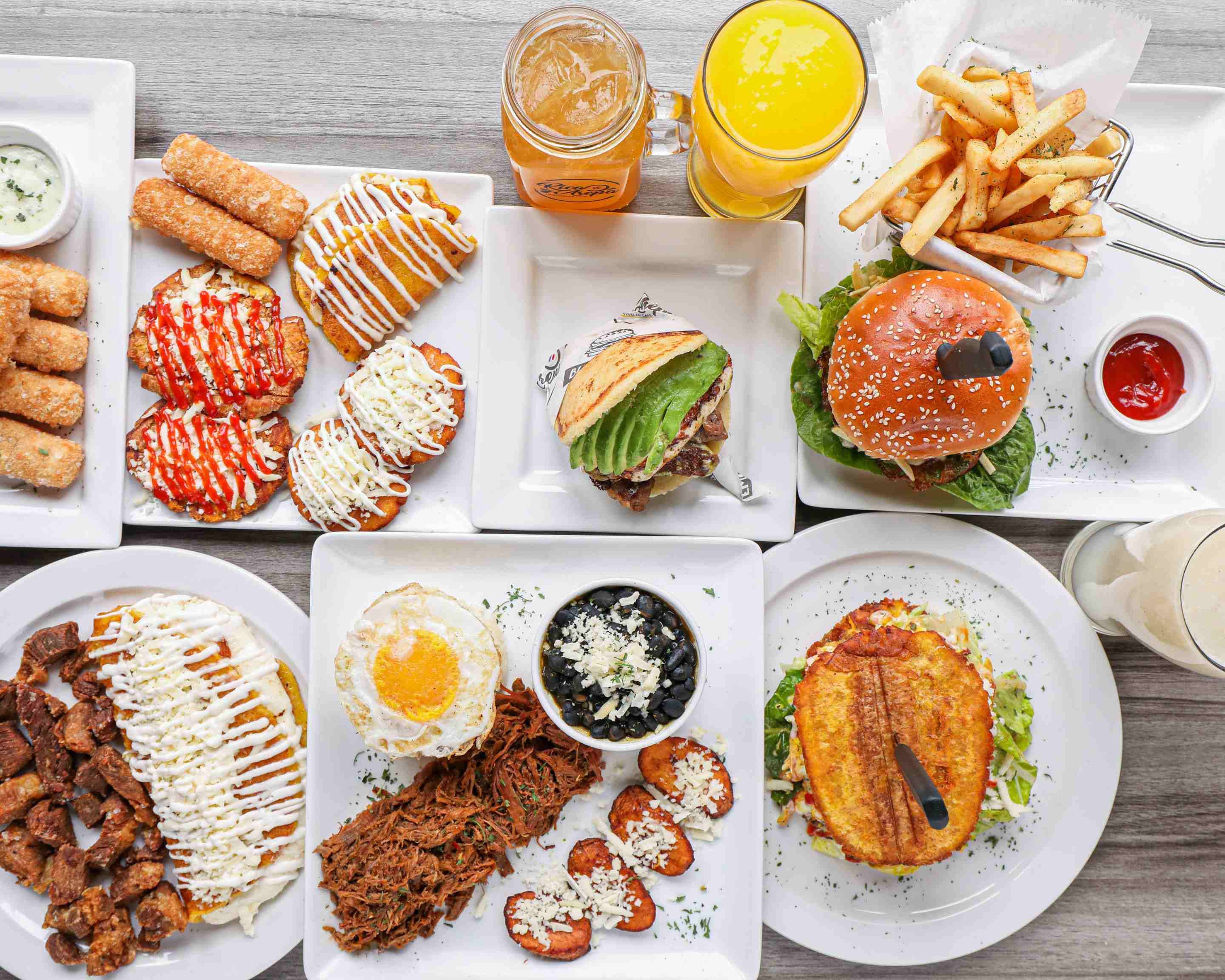 Order Rica Arepa 2 Venezuelan Restaurant - Menu & Prices - Chicago ...