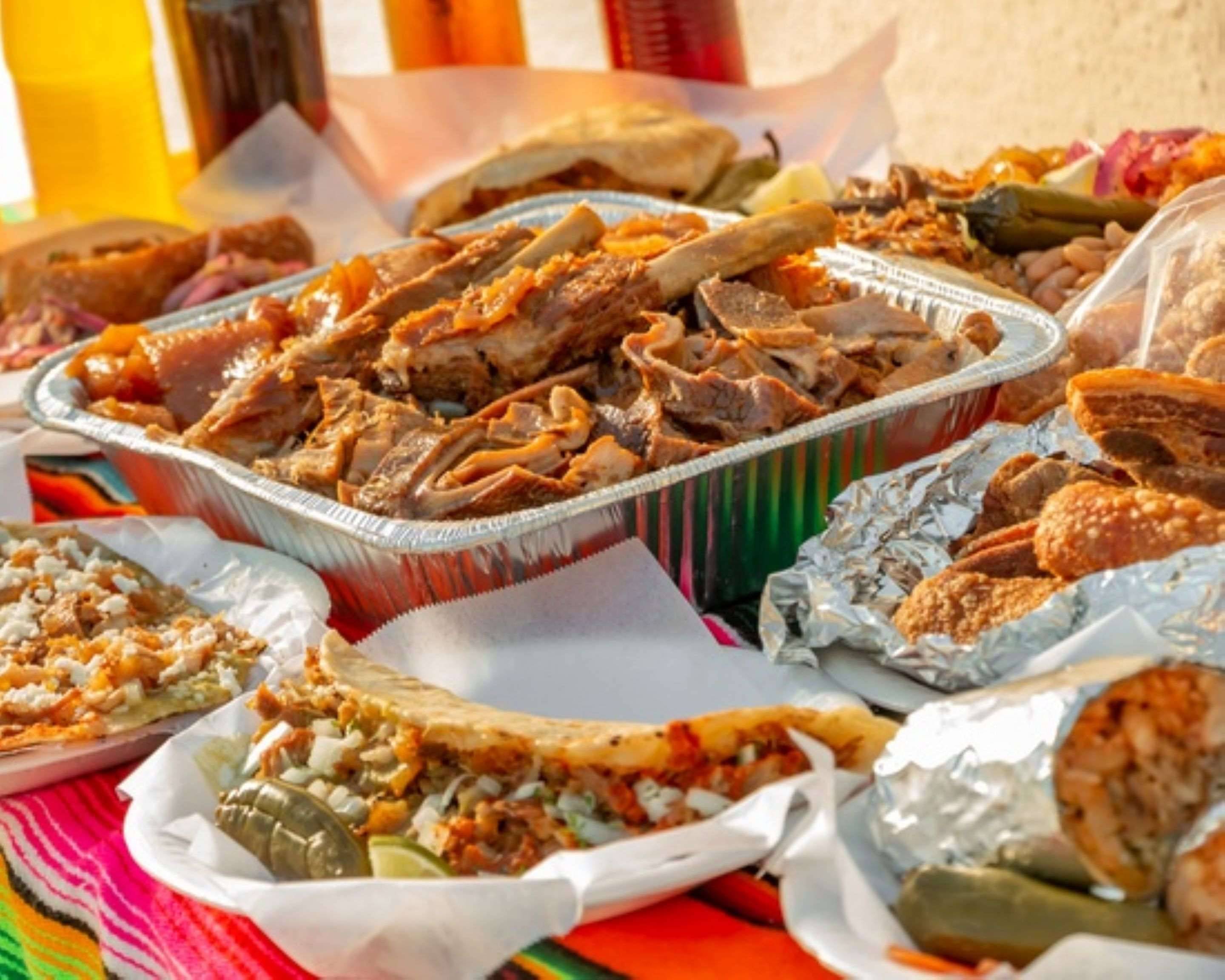 Carnitas El Cuchi Cuchi Menu Commerce • Order Carnitas El Cuchi Cuchi ...