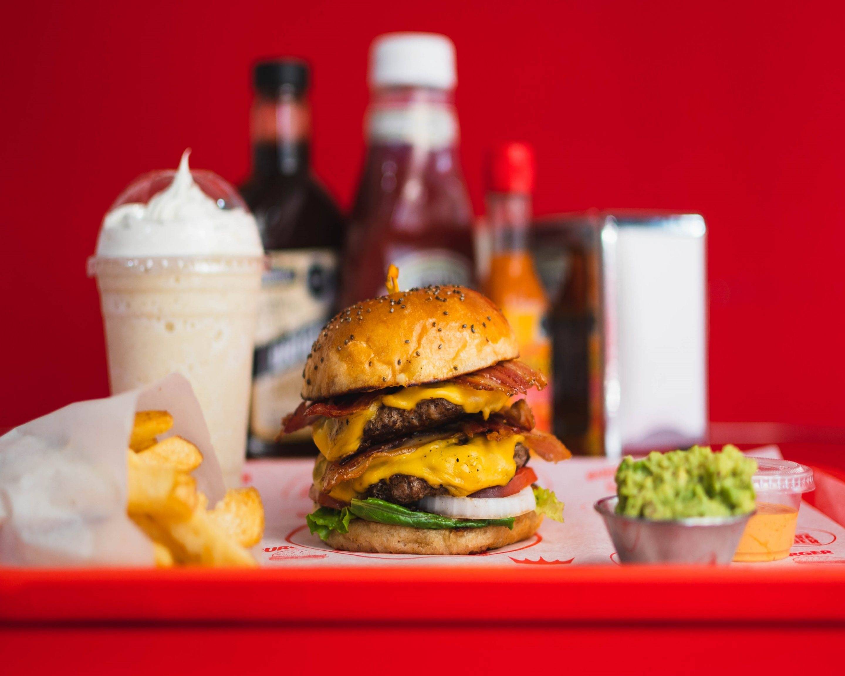La Mera Burger Menú y Precios - Pide a Domicilio en Cabo San Lucas ...