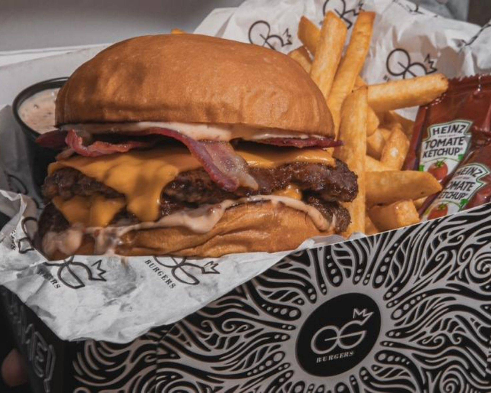 OG Burgers menú y precios - Pide a domicilio en Santiago | Uber Eats