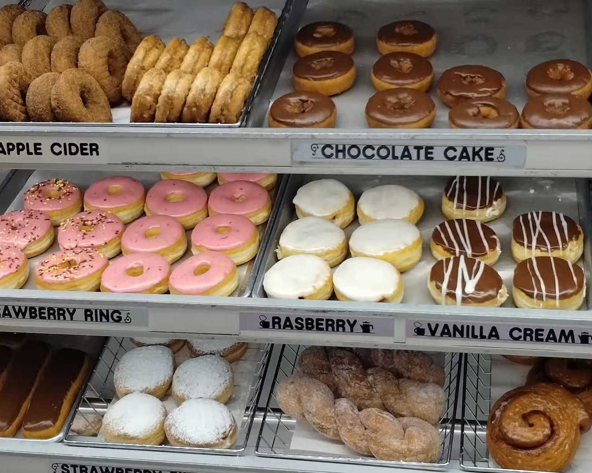Order John's Donuts - Bakery - Menu & Prices - Glendale Heights ...