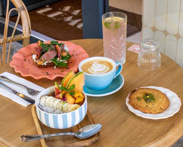 SANTA LEMON Menu Delivery Online | Avignon【Menu & Prices】 | Uber Eats