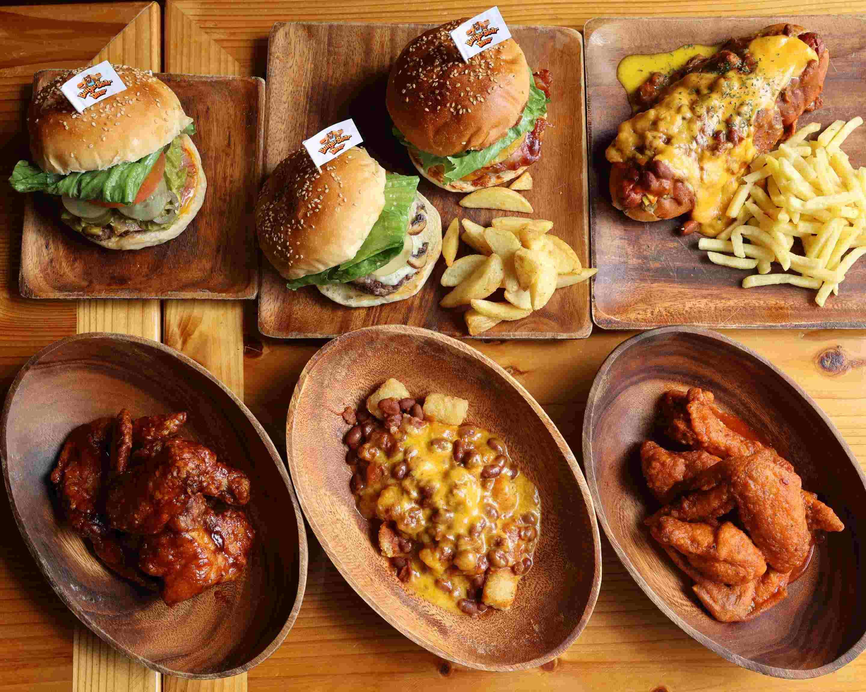 Burger Bear 美浜店 delivery & takeaway menu | Uber Eats