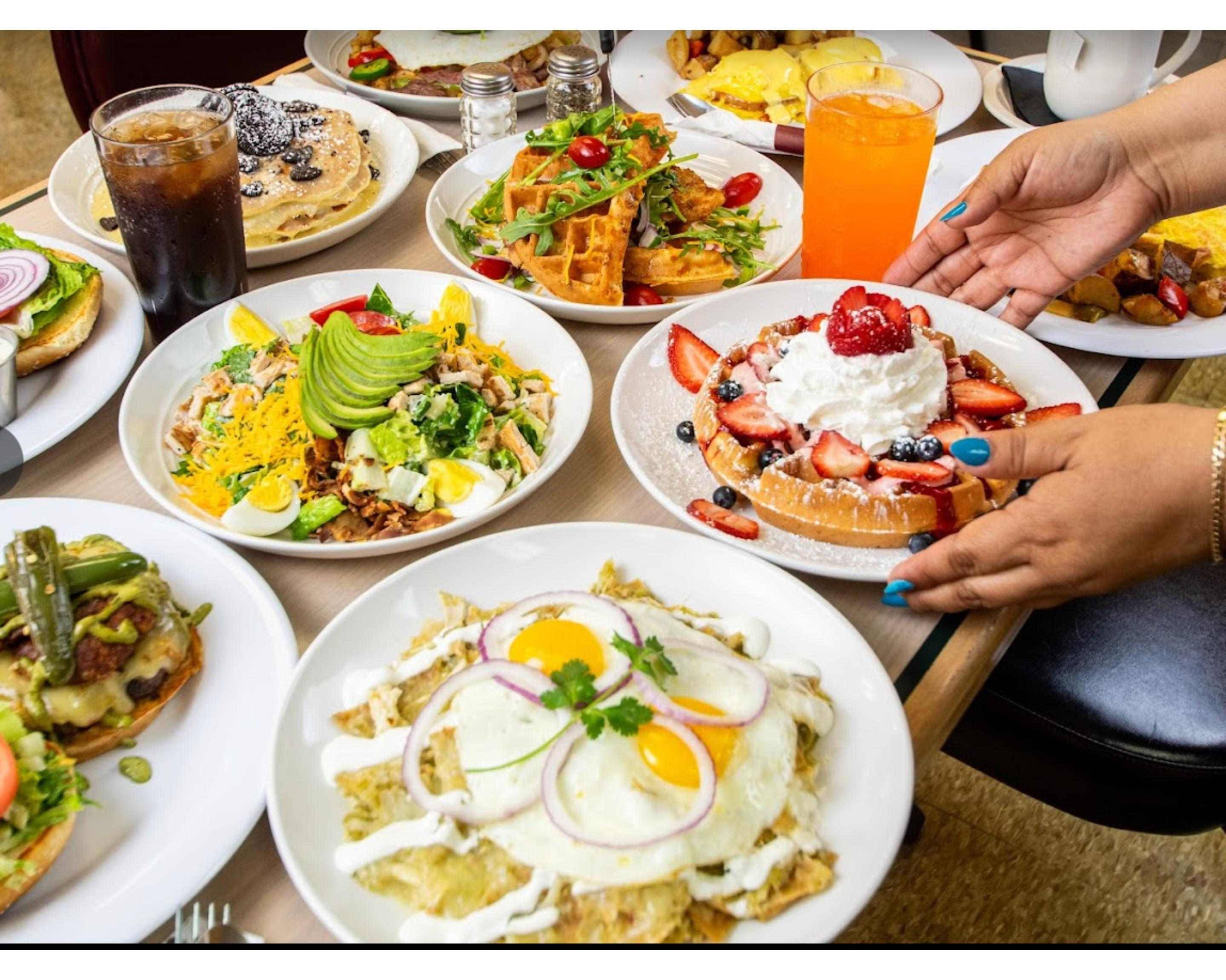 Order City Bear Cafe Menu Delivery【Menu & Prices】| Chicago | Uber Eats