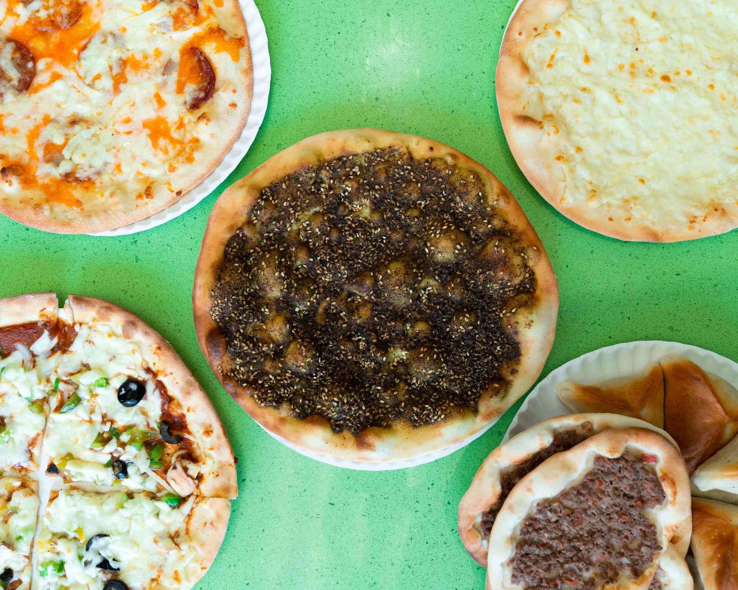 Order Al'deewan Halal Manakeesh (Lawrence East) Restaurant Delivery ...