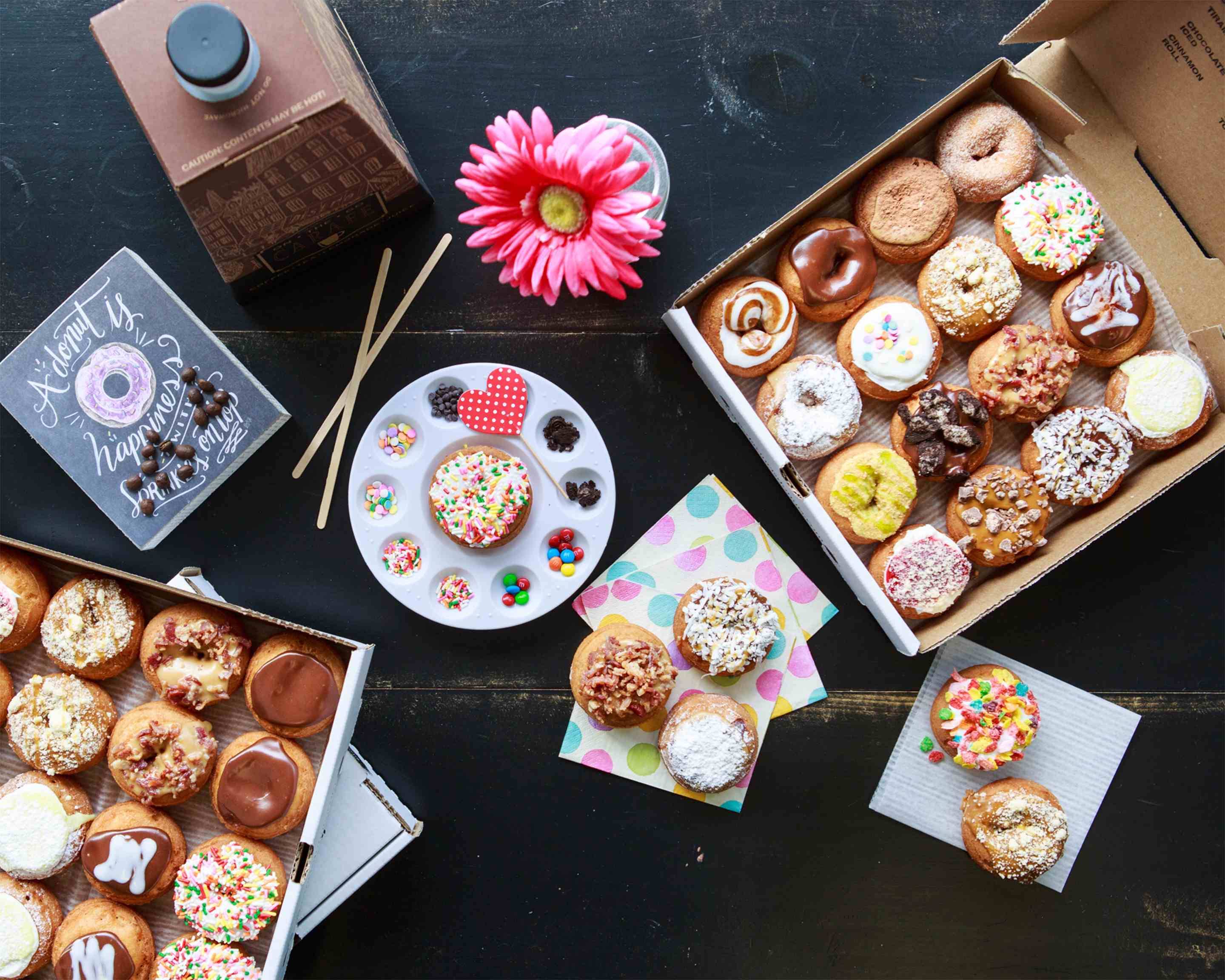 Order Da Vinci's Donuts (Sandy Springs) - Menu & Prices - Sandy Springs ...