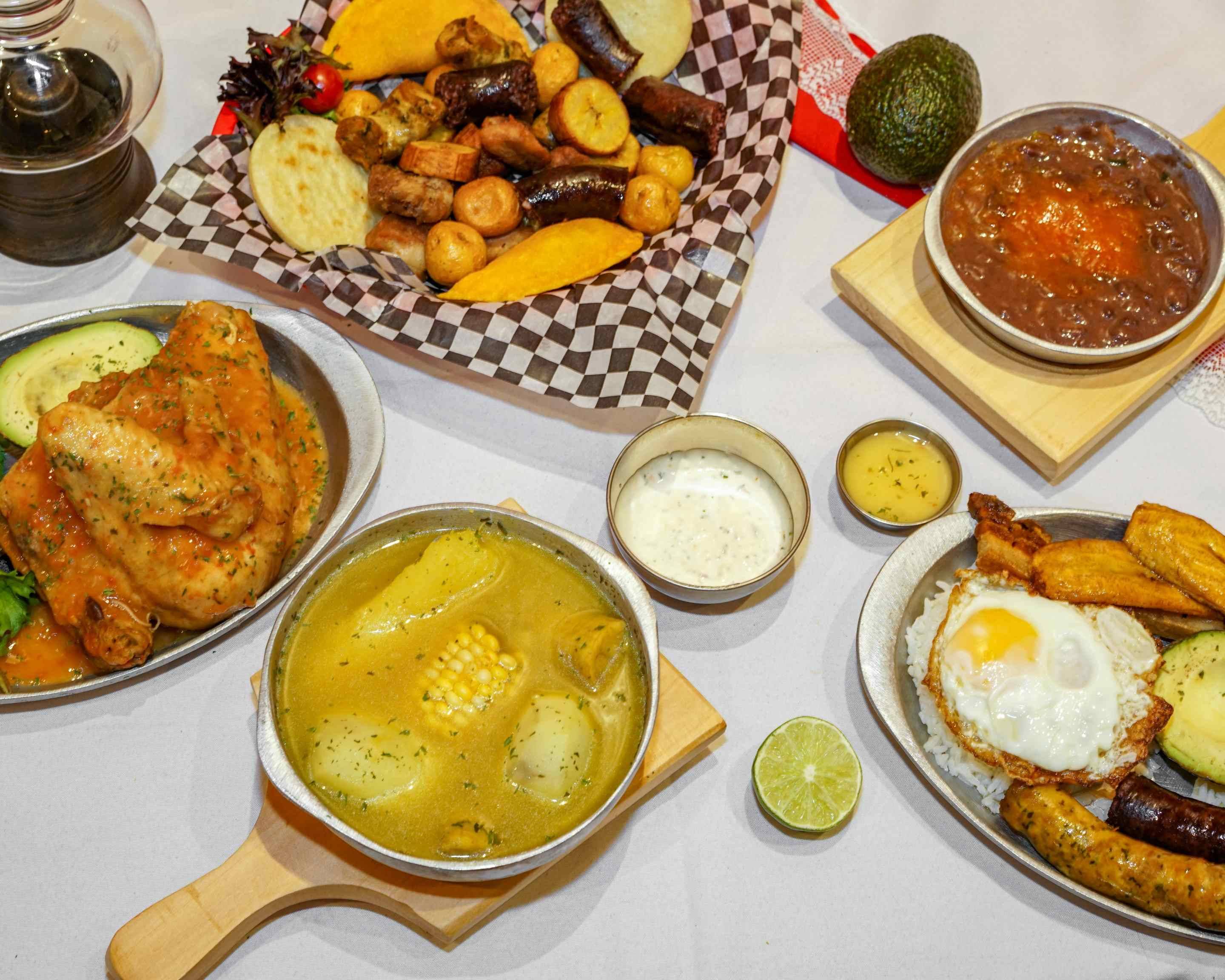 Order Saveur Colombienne Menu Delivery in Laval | Menu & Prices | Uber Eats