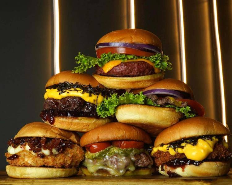 Thunder burger store