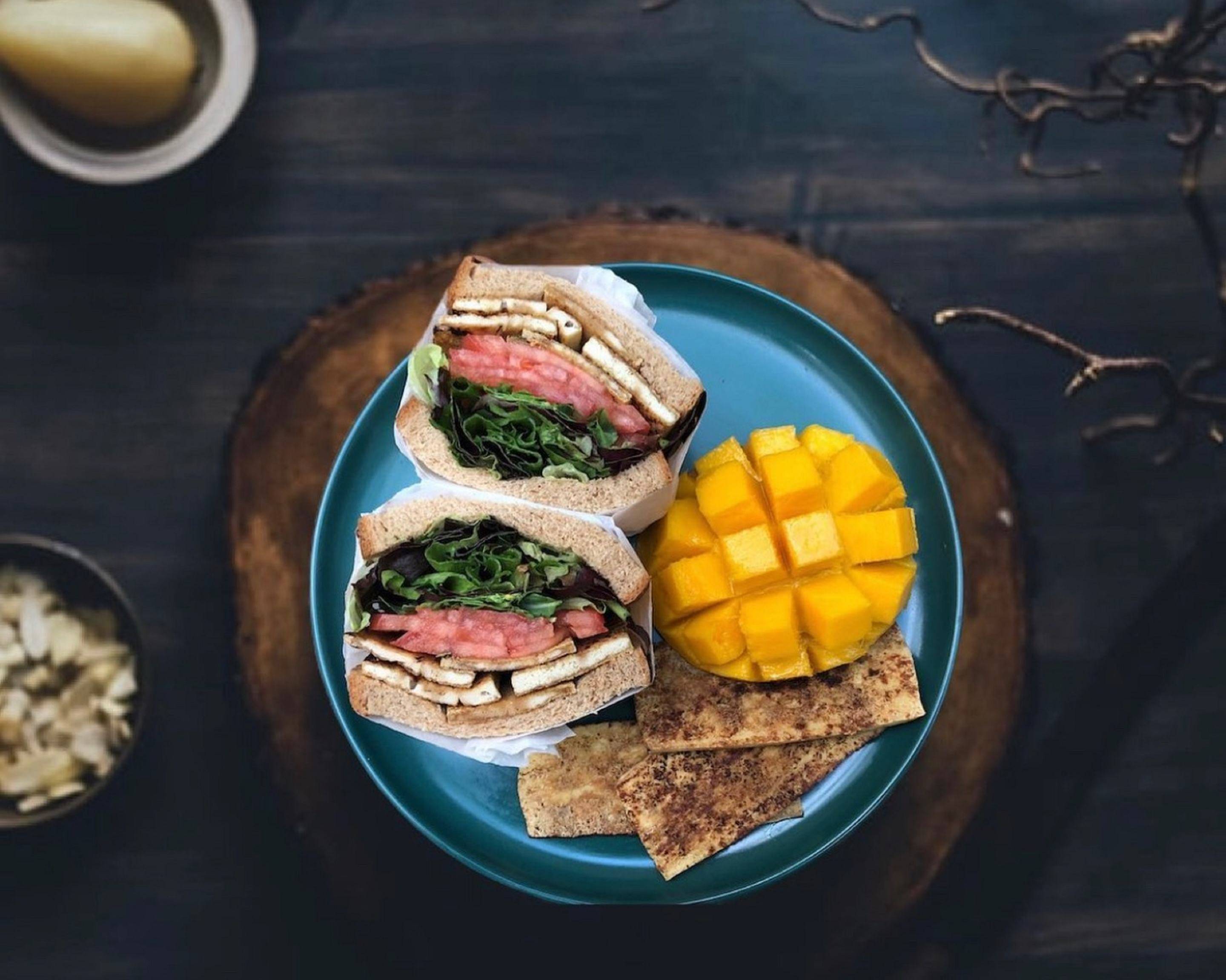 Order UT47 Manhattan Delivery in New York | Menu & Prices | Uber Eats