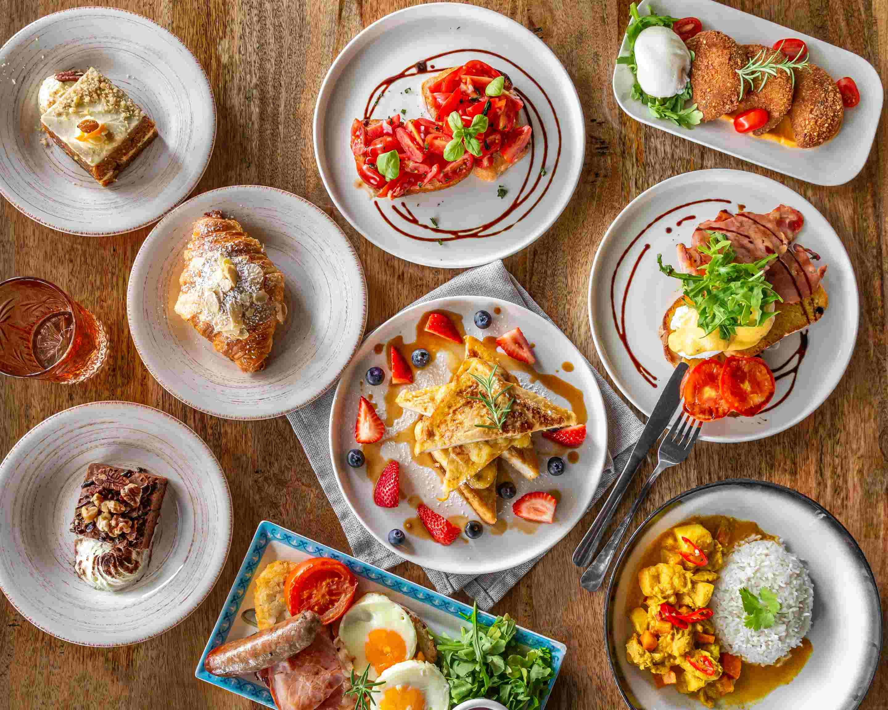 Order Le Bay Cafe - Menu Deals & Prices - Brisbane Delivery - Uber Eats