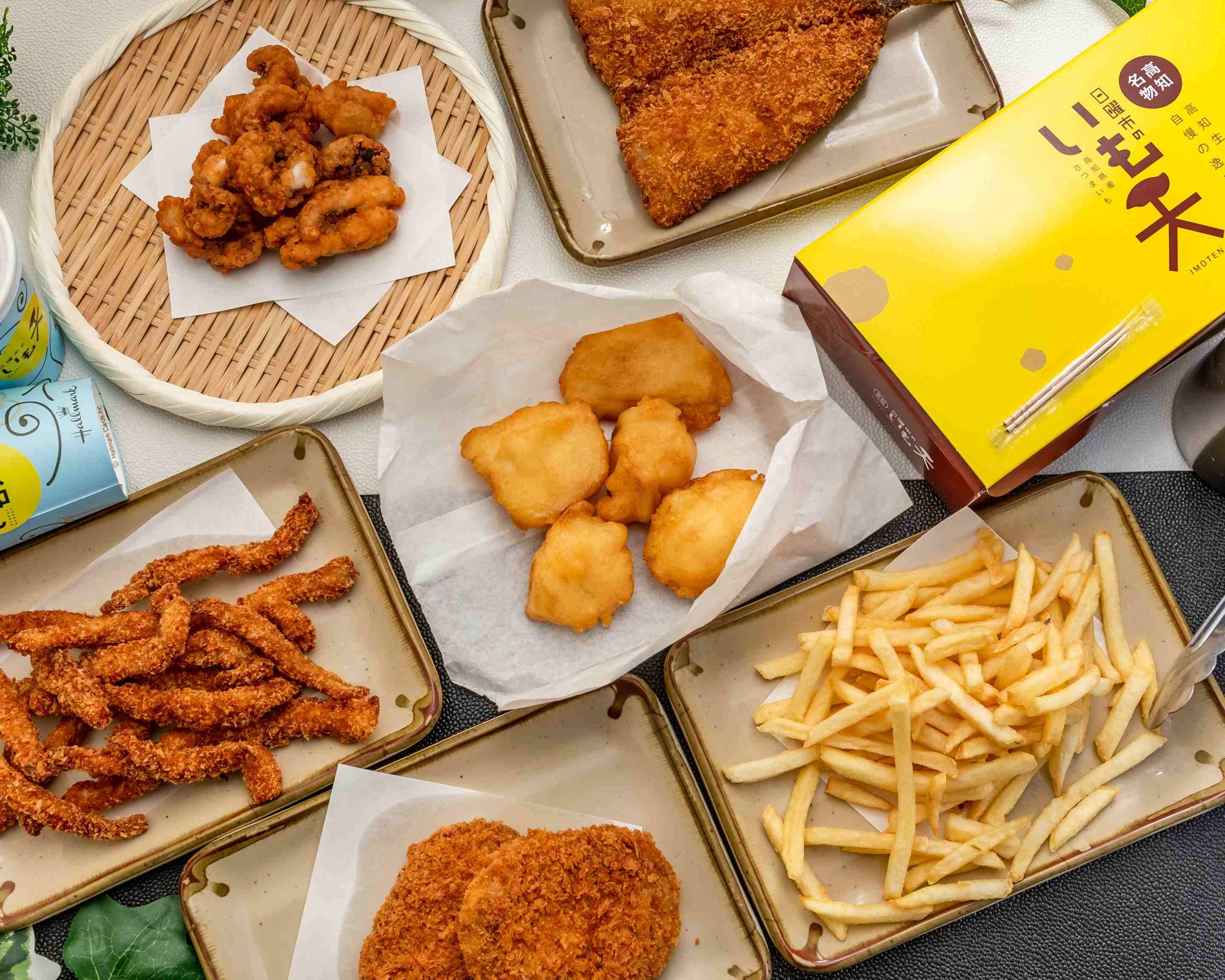 高知名物 日曜市のいも天 ひろめ市場店 Nichiyouiti no imoten delivery & takeaway menu ...