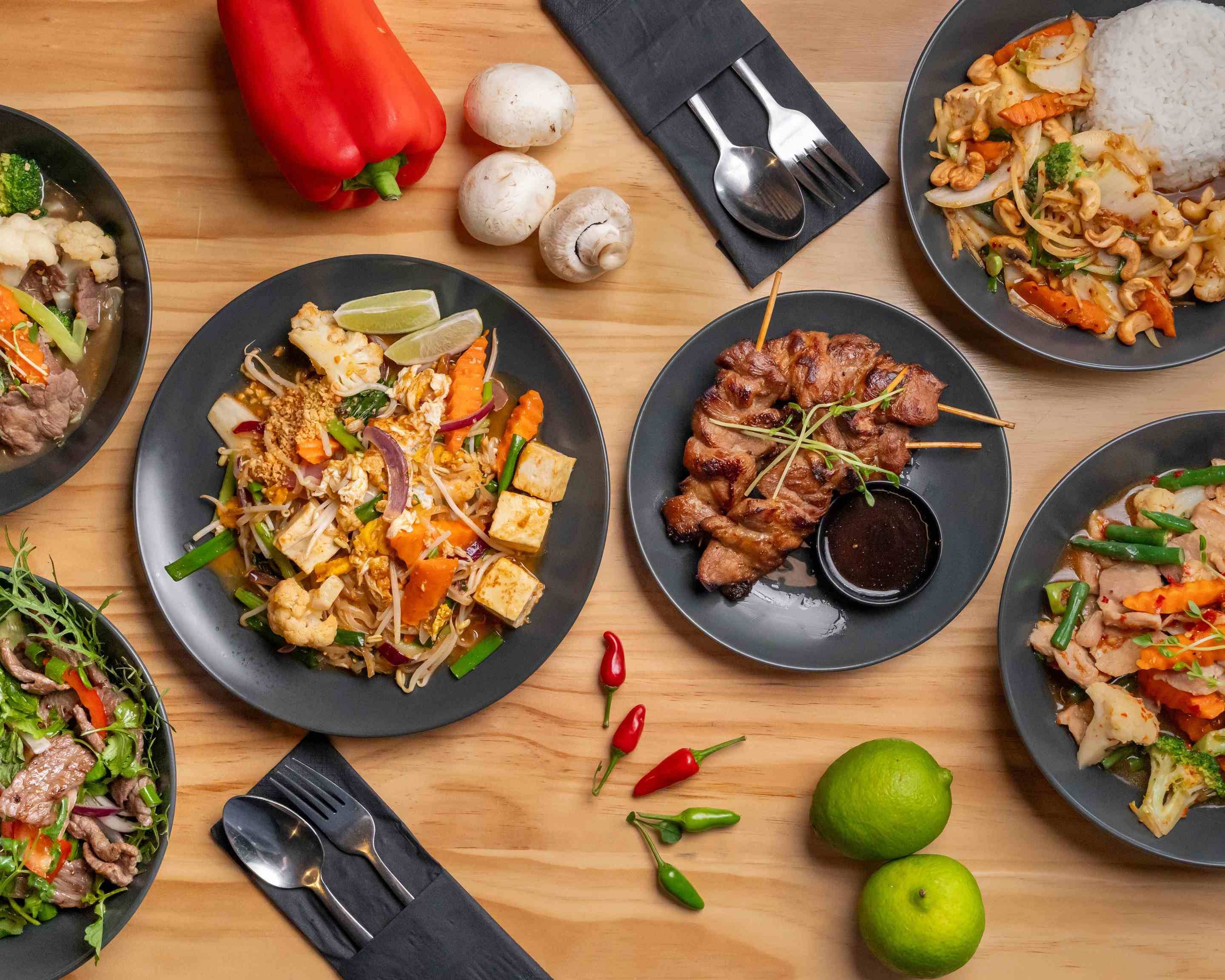 One Wok Thai Cuisine Menu Takeout in Wollongong | Delivery Menu ...