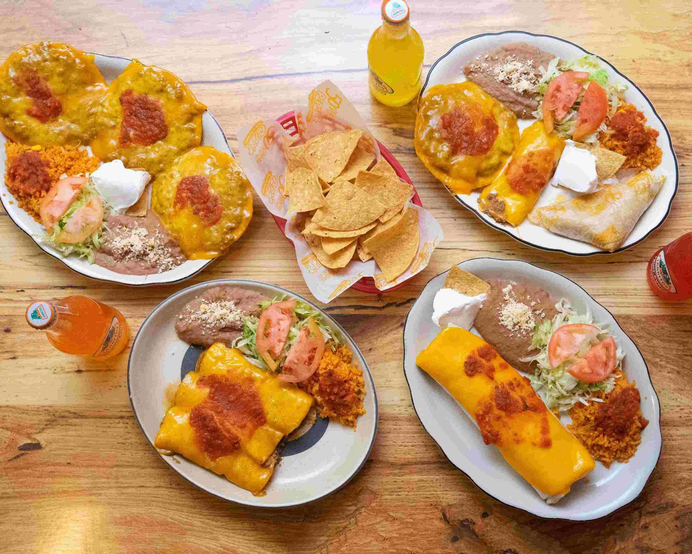 La Perla Seafood & Grill Menu Pontiac • Order La Perla Seafood & Grill ...