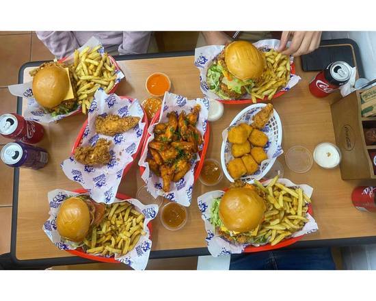 Big Dogs Burgers Restaurant Menu - Takeout in Perth | Delivery Menu ...