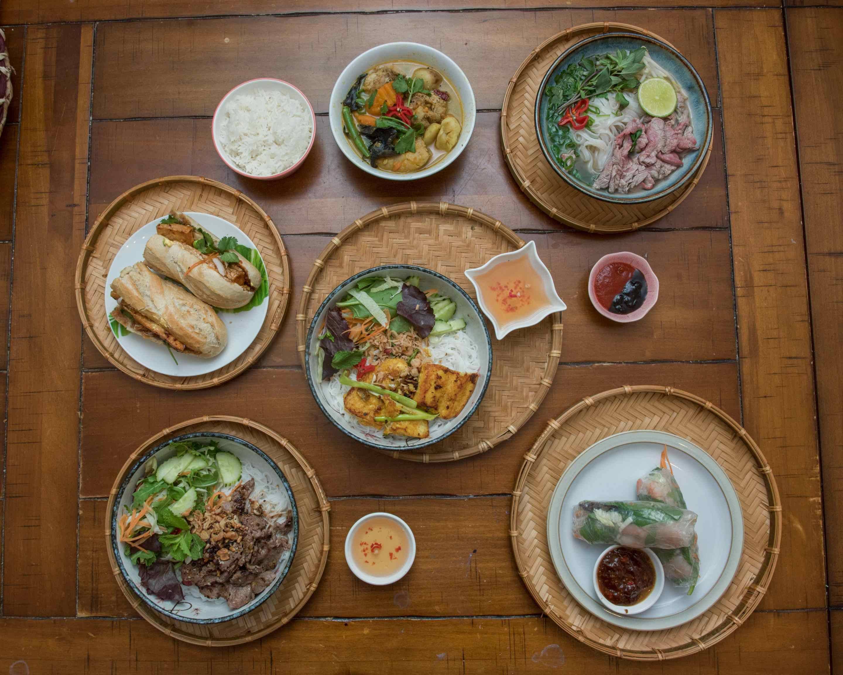 Taste of Vietnam Menu - Takeaway in St Albans | Delivery menu & prices ...