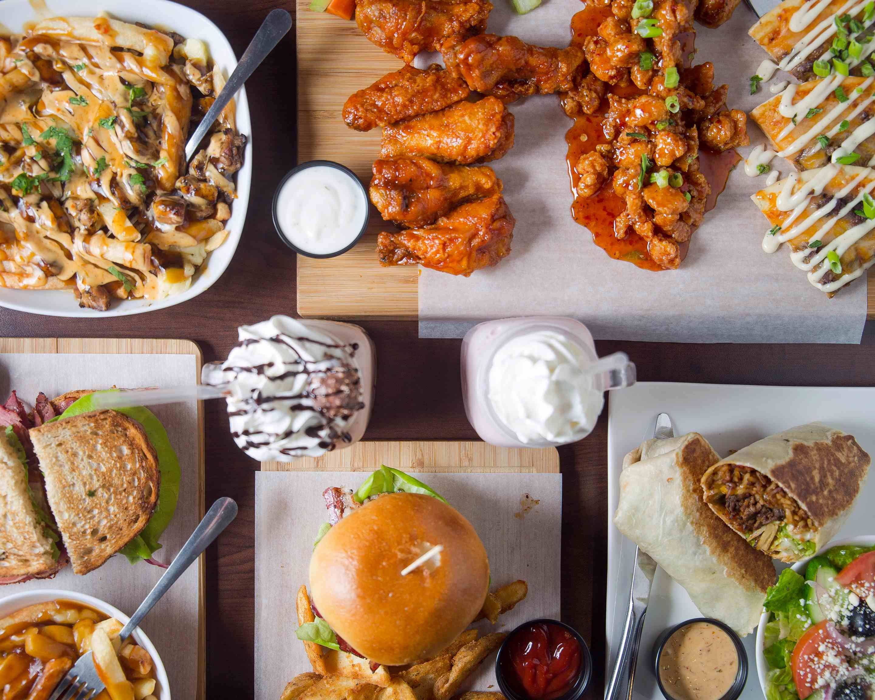 Order Showtime Bistro - Menu & Prices - Toronto Delivery | Uber Eats