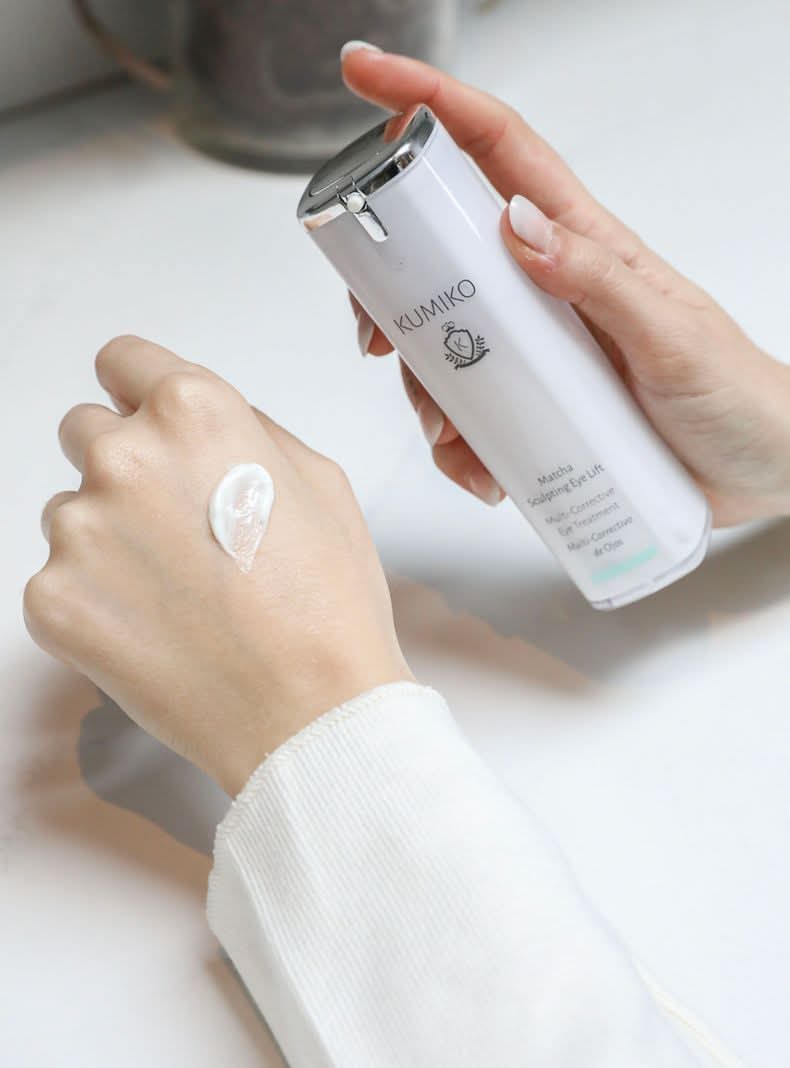 KUMIKO Tratamiento de ojos multi-correctivo matcha sculpting eye lift ...