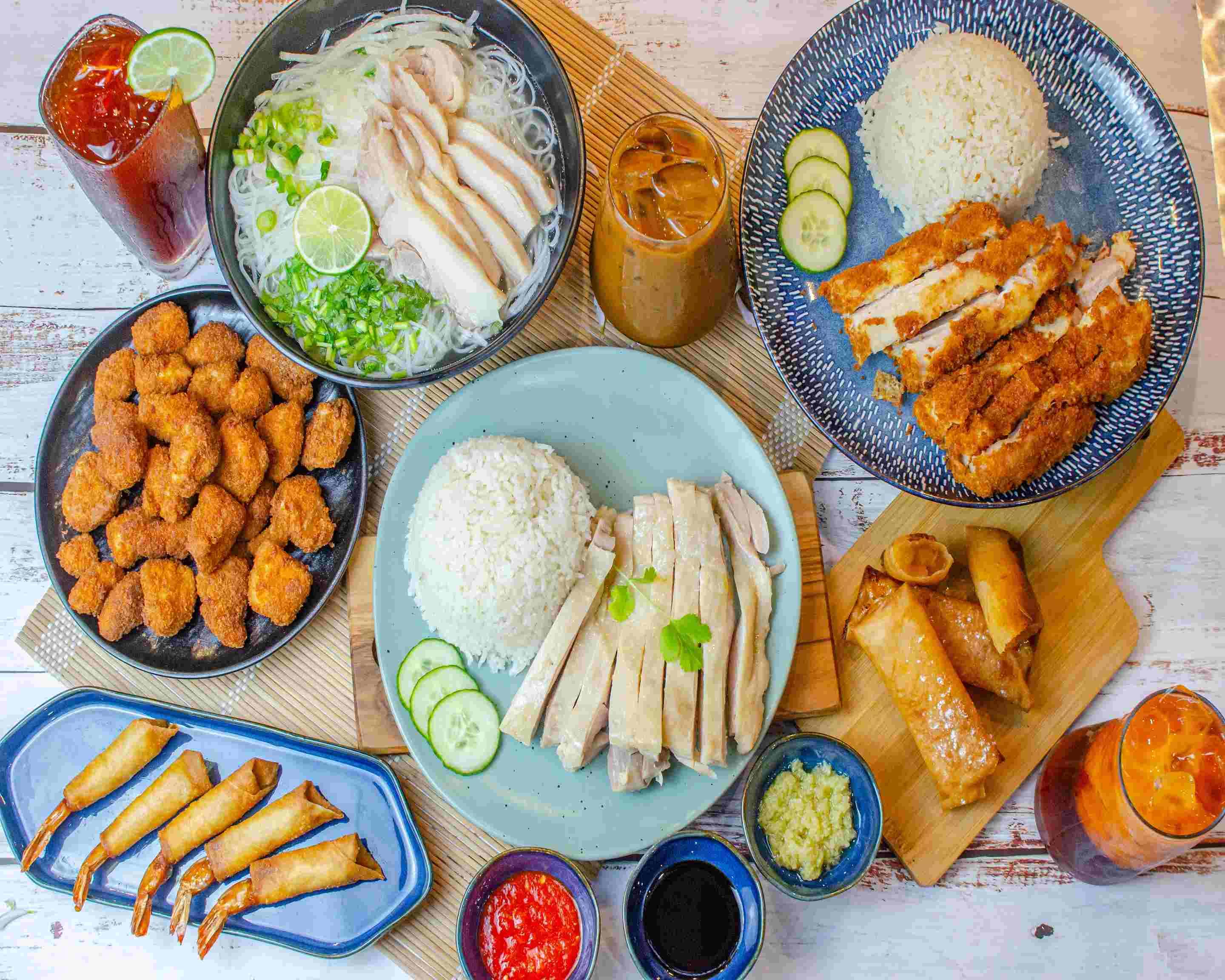 Order 3 Sauces Hainam Chicken Rice 海南鸡饭 Menu Delivery【Menu & Prices ...