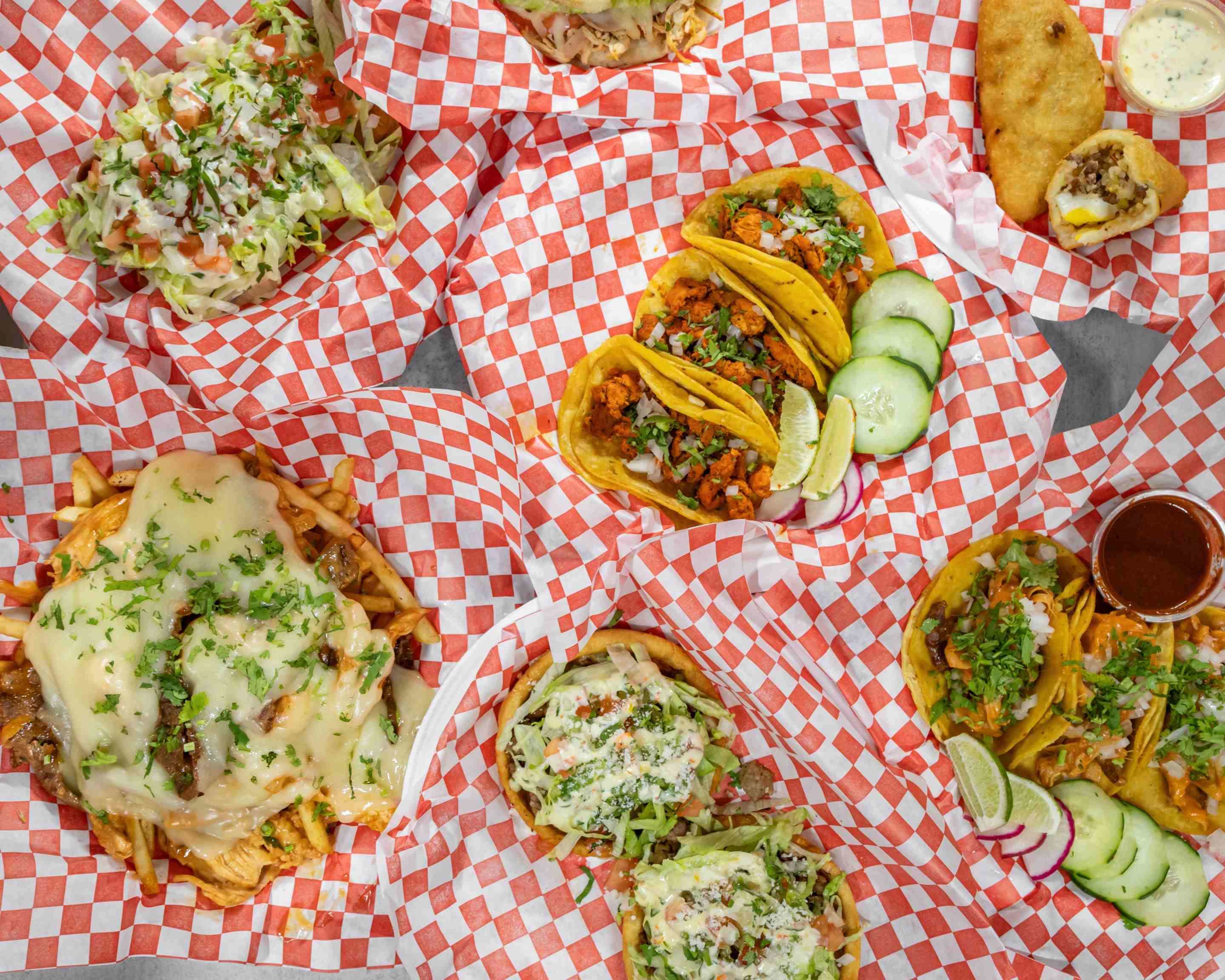 Molina's Kitchen (South Gate) Menu Los Angeles • Order Molina's Kitchen ...