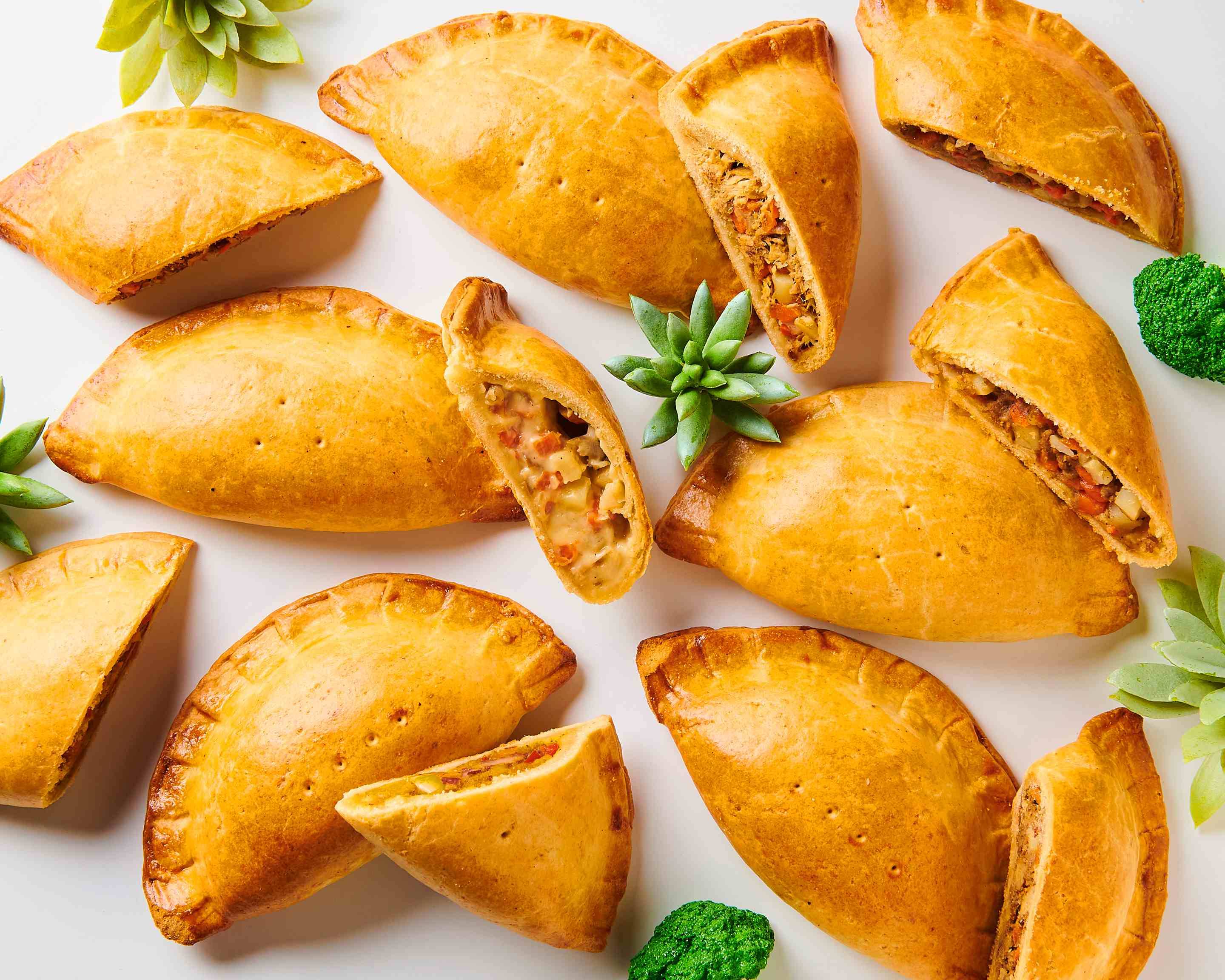 【絶品ミートパイ】Djkitchen SHINJUKU Delicious Meet Pieのデリバリー ・持ち帰り| メニューを見る |新宿 ...