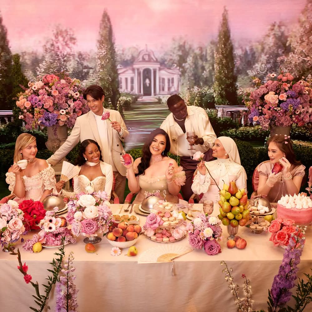 Kayali Fleur Majesty Rose Royale Travel Size Perfume Spray Delivery ...