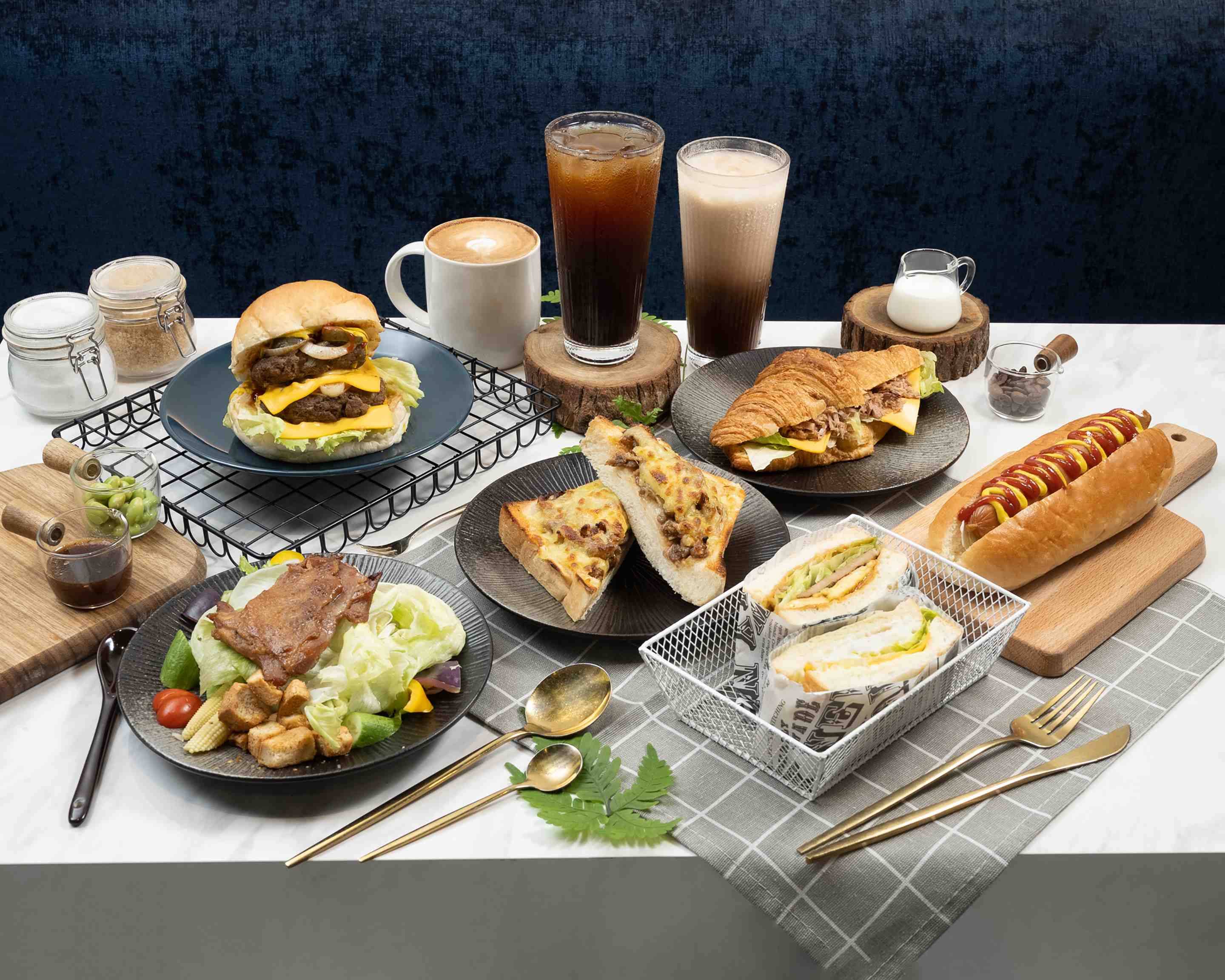 貝克斯 Bucks Cafe Menu Delivery in Taipei | Delivery Menu & Prices | Uber Eats