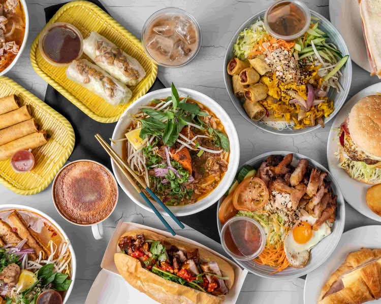SUNNY WOK-CUP Menu Takeout in Brisbane | Delivery Menu & Prices | Uber Eats