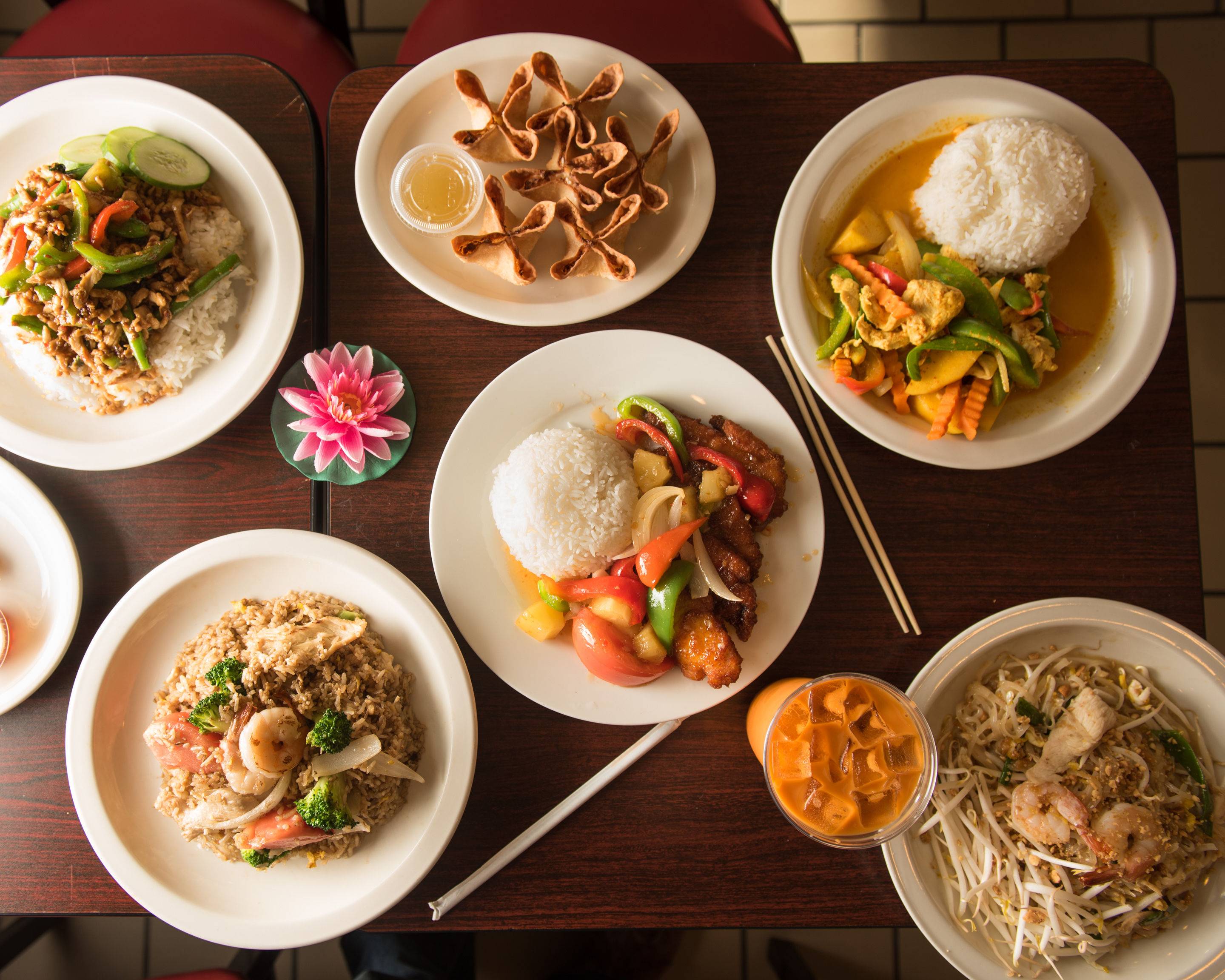 Siam Bistro Thai Cuisine (Boston) Menu Boston • Order Siam Bistro Thai ...