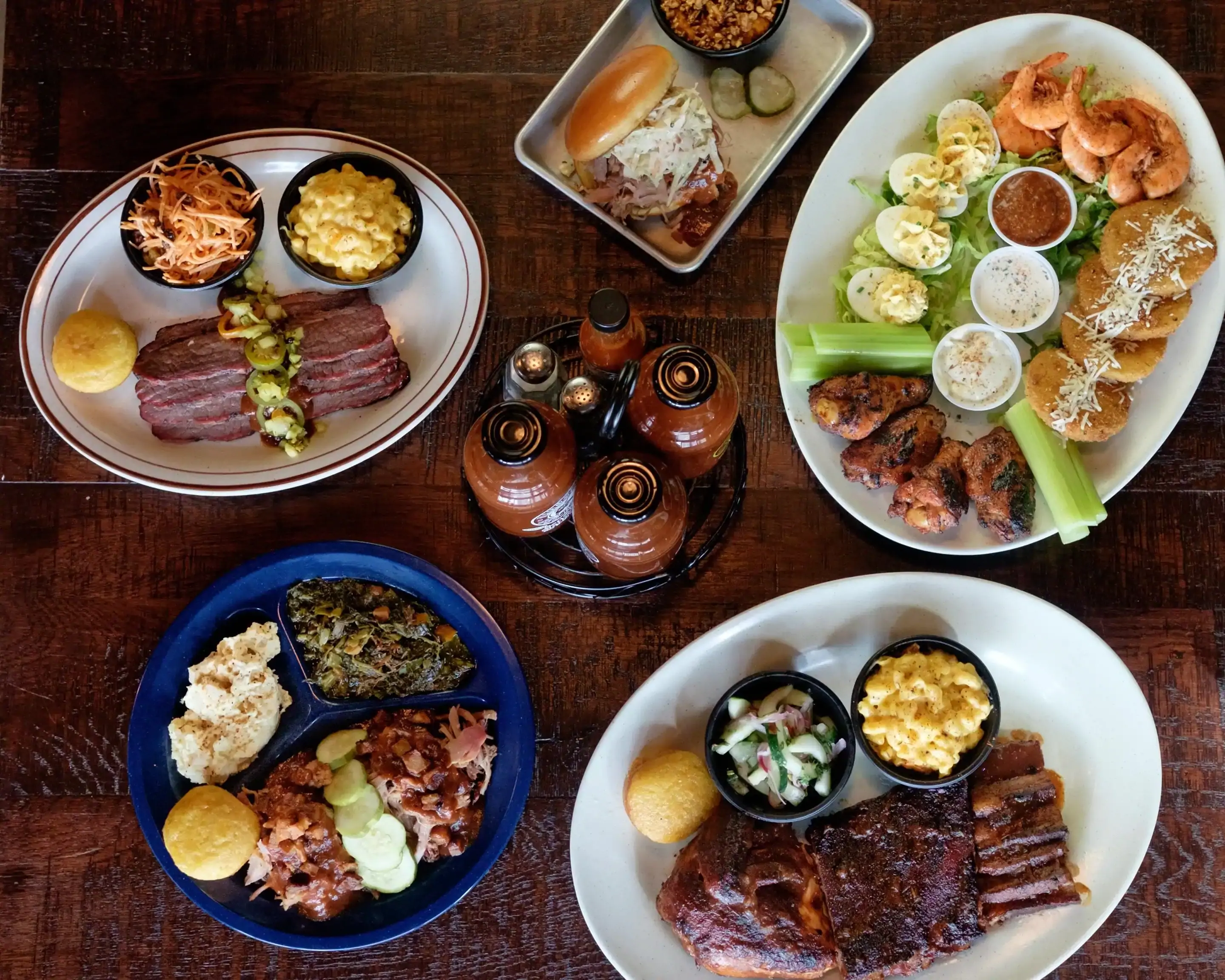 Commander d'un Power Play Restaurant and Grill (701 Centennial Blvd ...